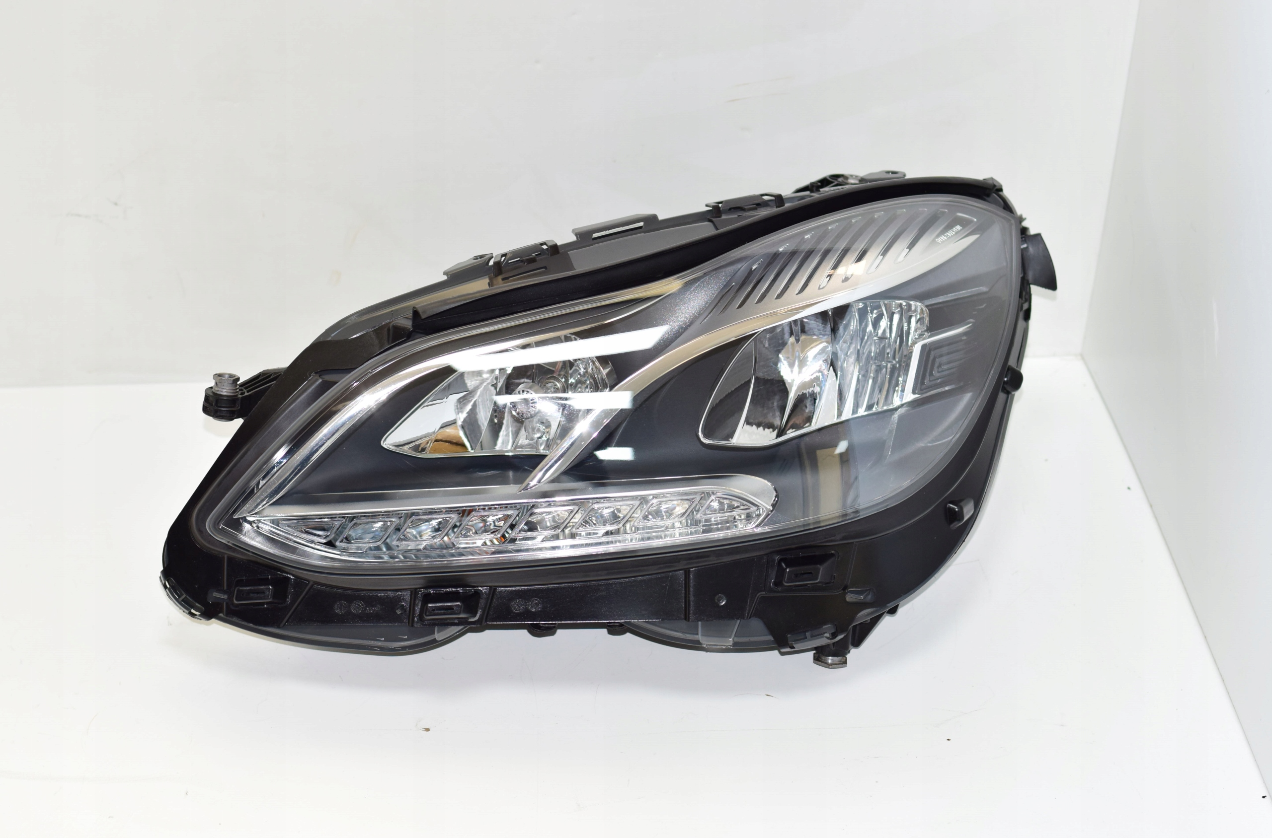 MERCEDES E KLASA W212 LIFT LAMPA LED LEWA za 2290 zł z Prusice ...