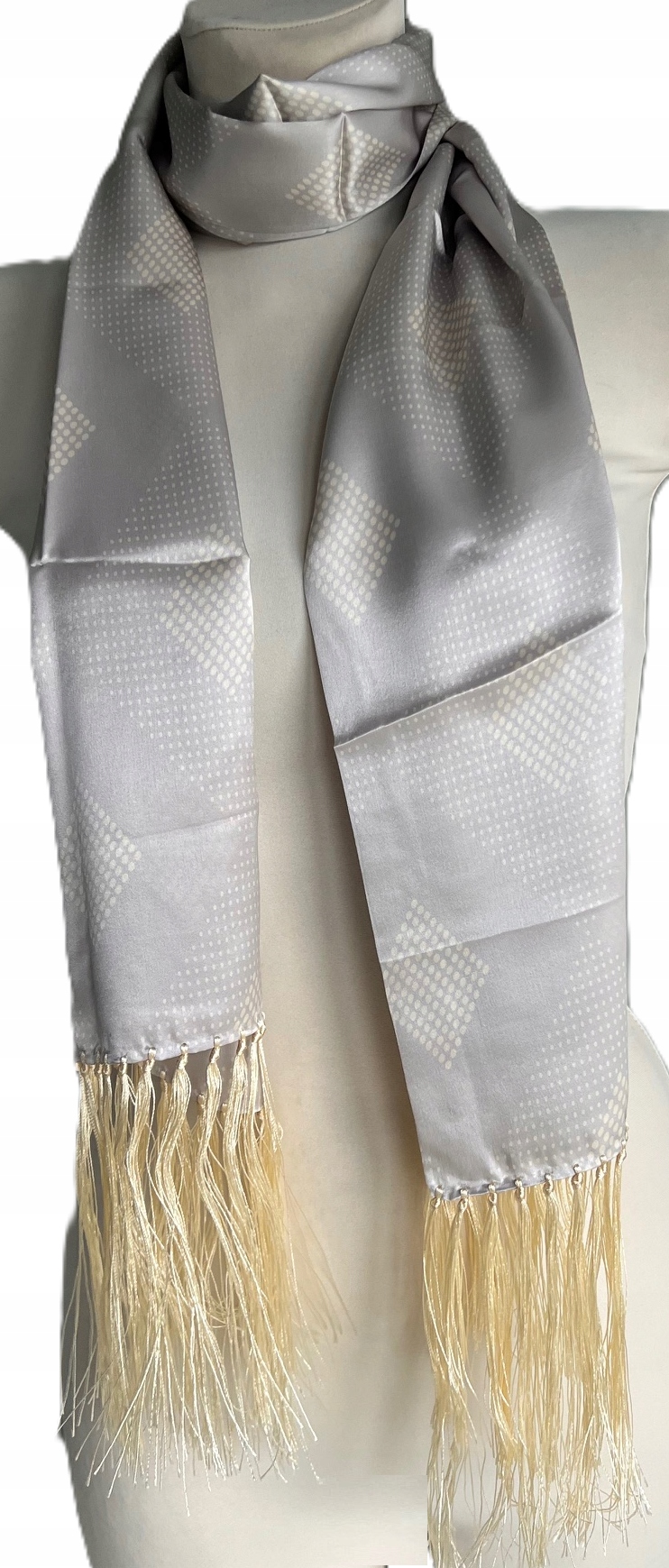 Šála / Šedá / Délka 180 cm / Pringle / Hedvábí za 517.00CZK - Allegro