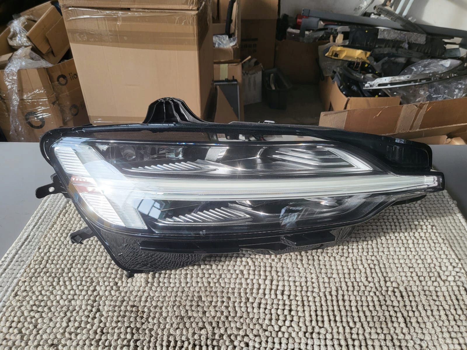 VOLVO V60 S60 II PRAWA LAMPA ORYGINALNA PRZEDNIA FULL LED 32314191 za ... VOLVO V60 S60 II PRAWA LAMPA ORYGINALNA PRZEDNIA FULL LED 32314191 za ...