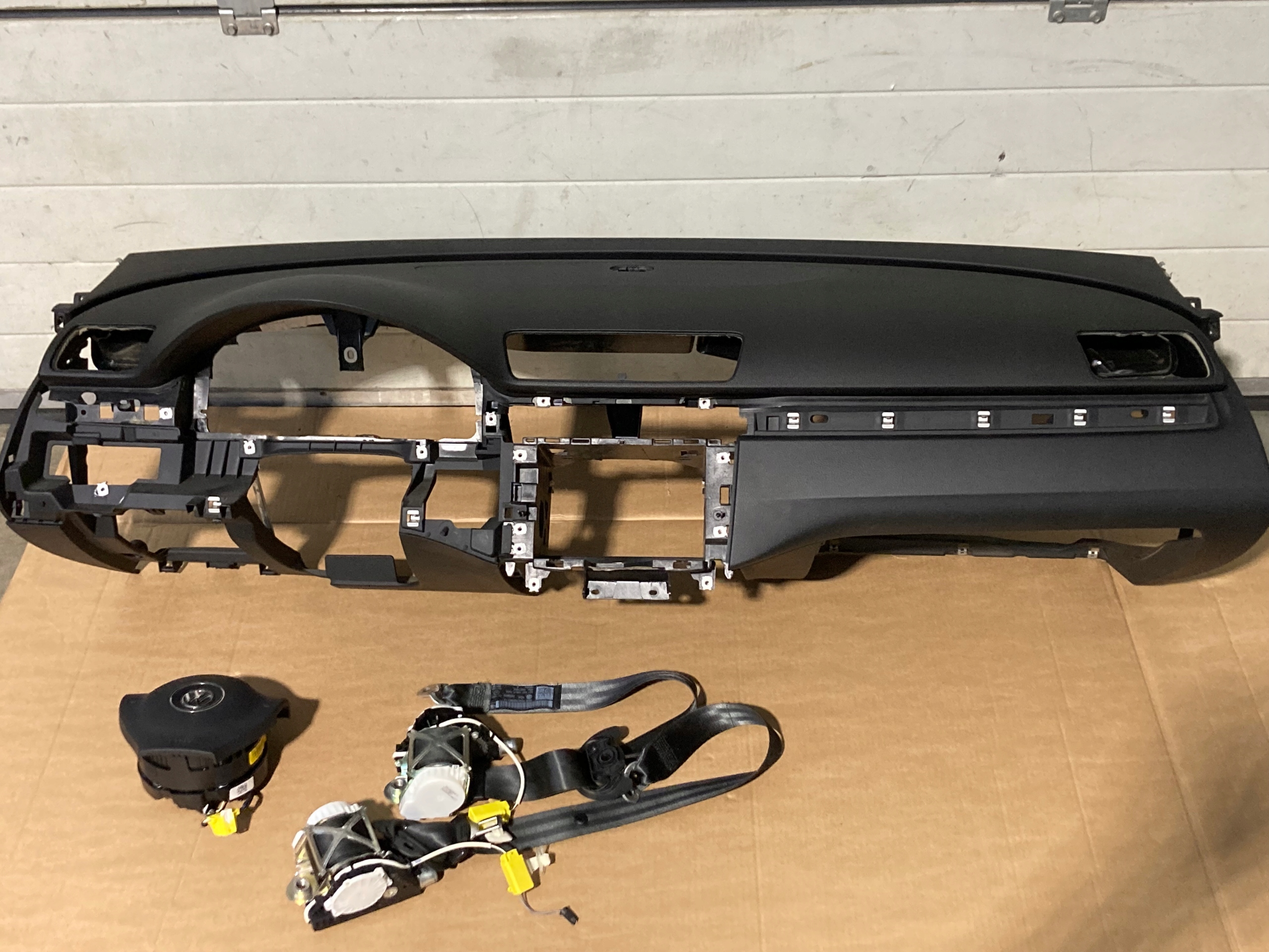 DESKA KONSOLA PODUSZKI PASY VW PASSAT B6 LIFT CC za 1100.00PLN z ...