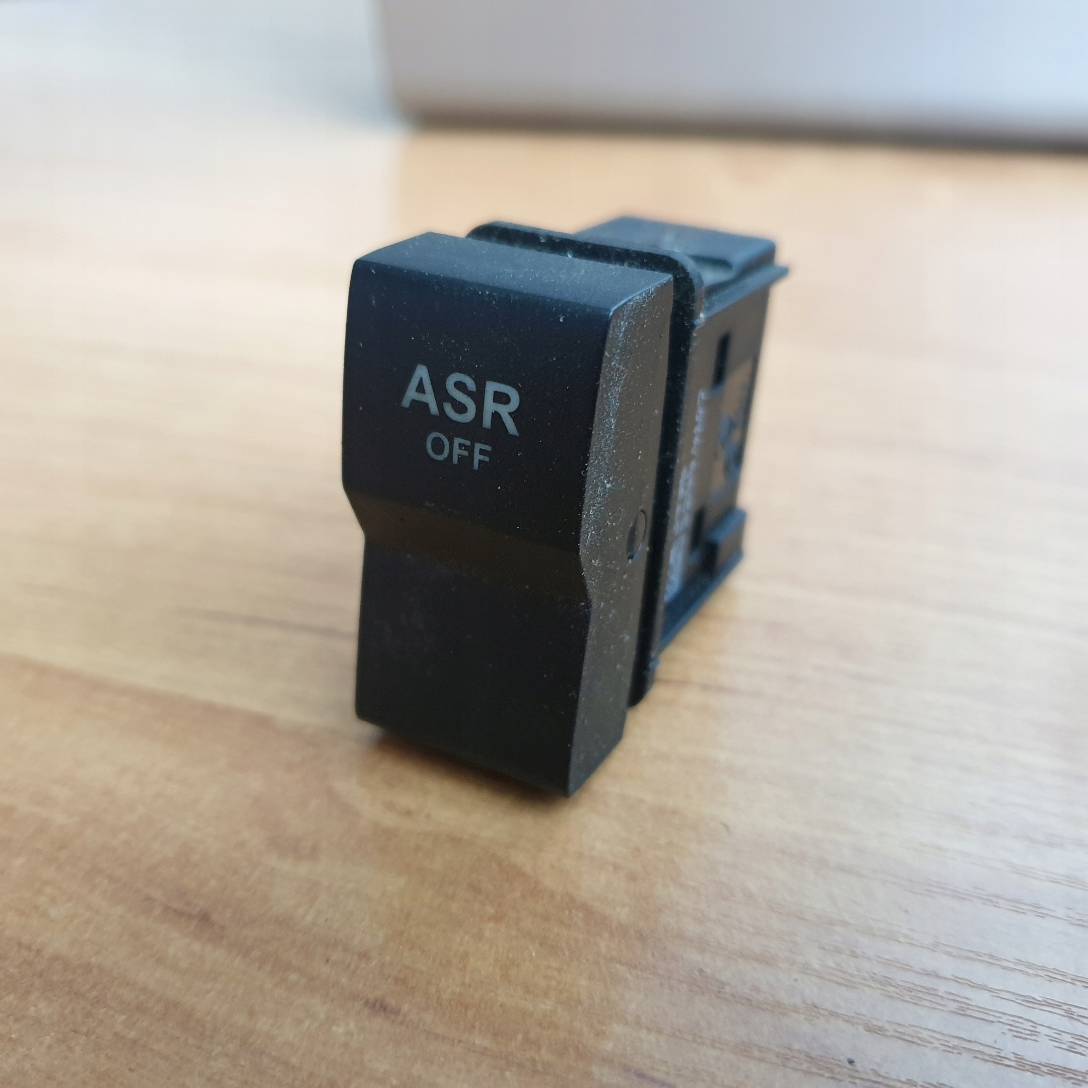 WŁĄCZNIK KLAWISZ WYŁĄCZNIK ASR OFF ACTROS MP4 MP5 AROCS ANTOS ...