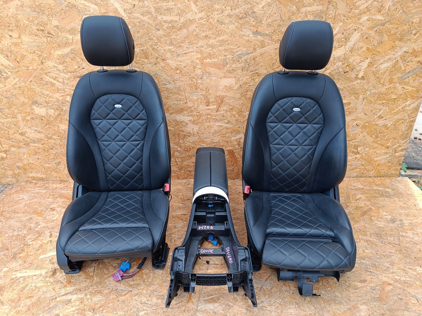 MERCEDES W253 GLC FOTELE KANAPA BOCZKI WYPOSAŻENIE WNĘTRZE FOTEL ...