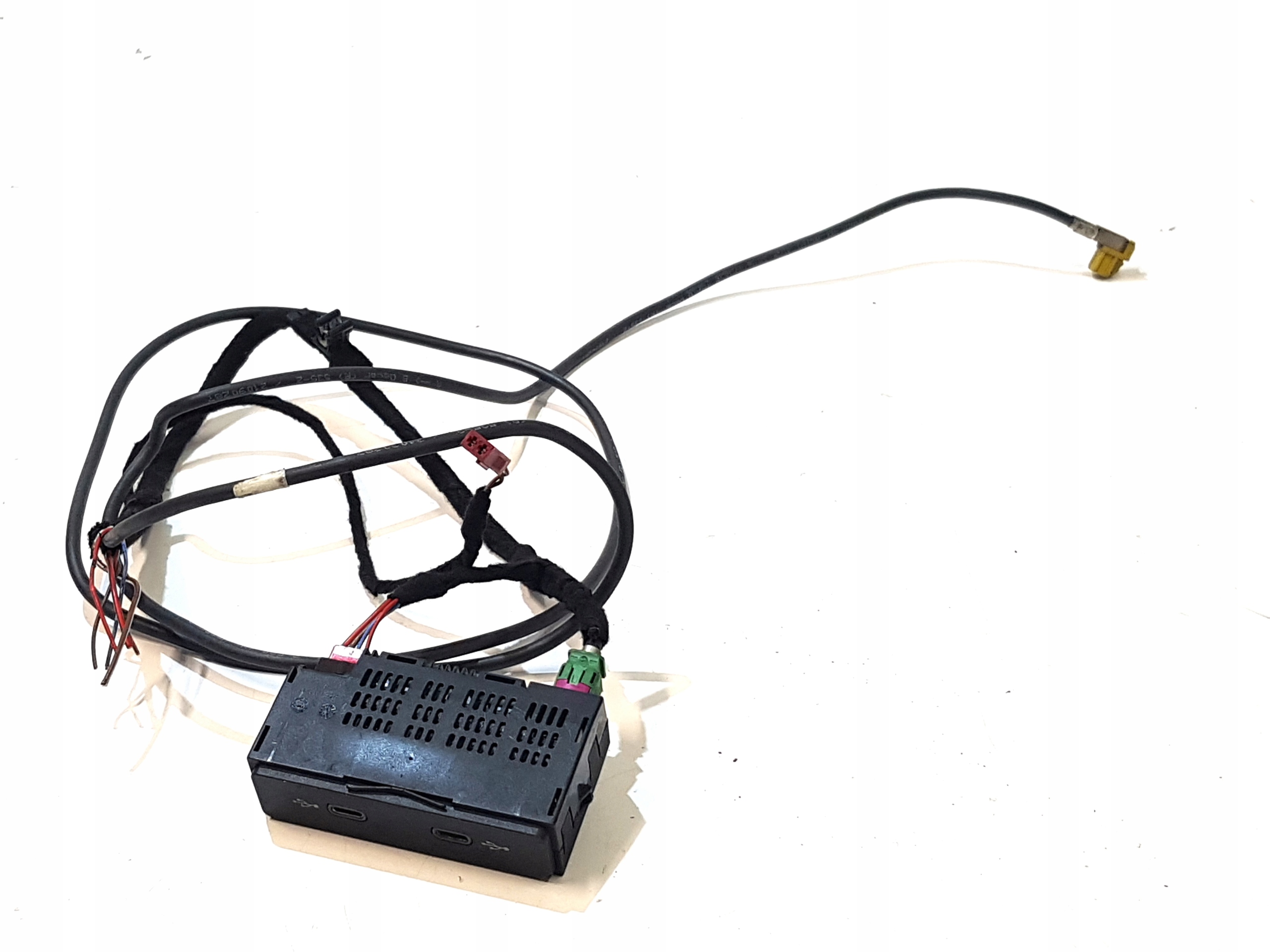 SEAT ARONA 6F9 Port usb interface music 21r. 575035736a za 405 zł z ...