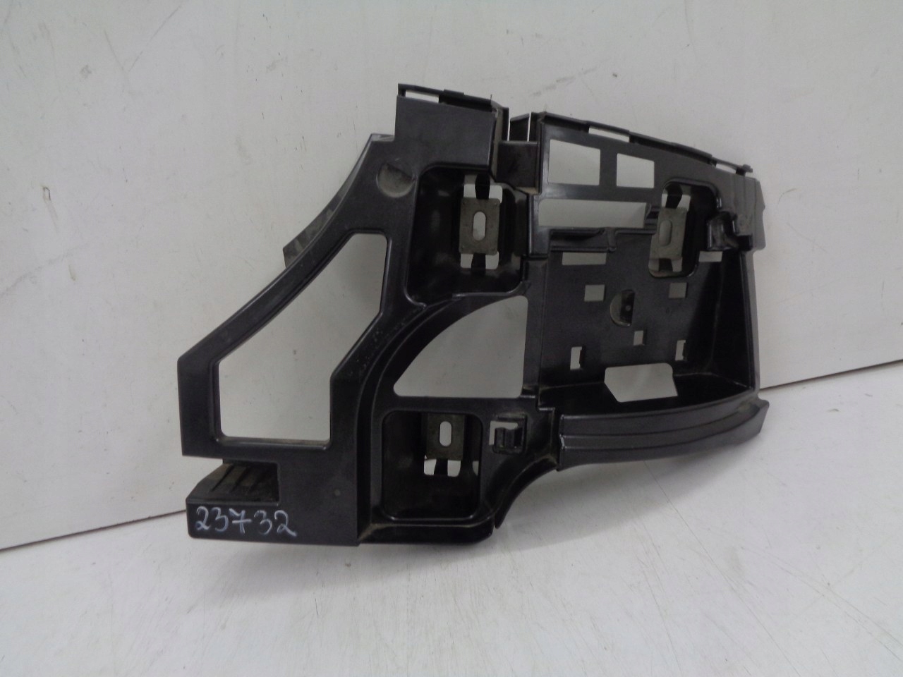 MERCEDES BENZ GLE 167 MOCOWANIE ZDERZAKA TYŁ za 199.00PLN z Pszczew ...