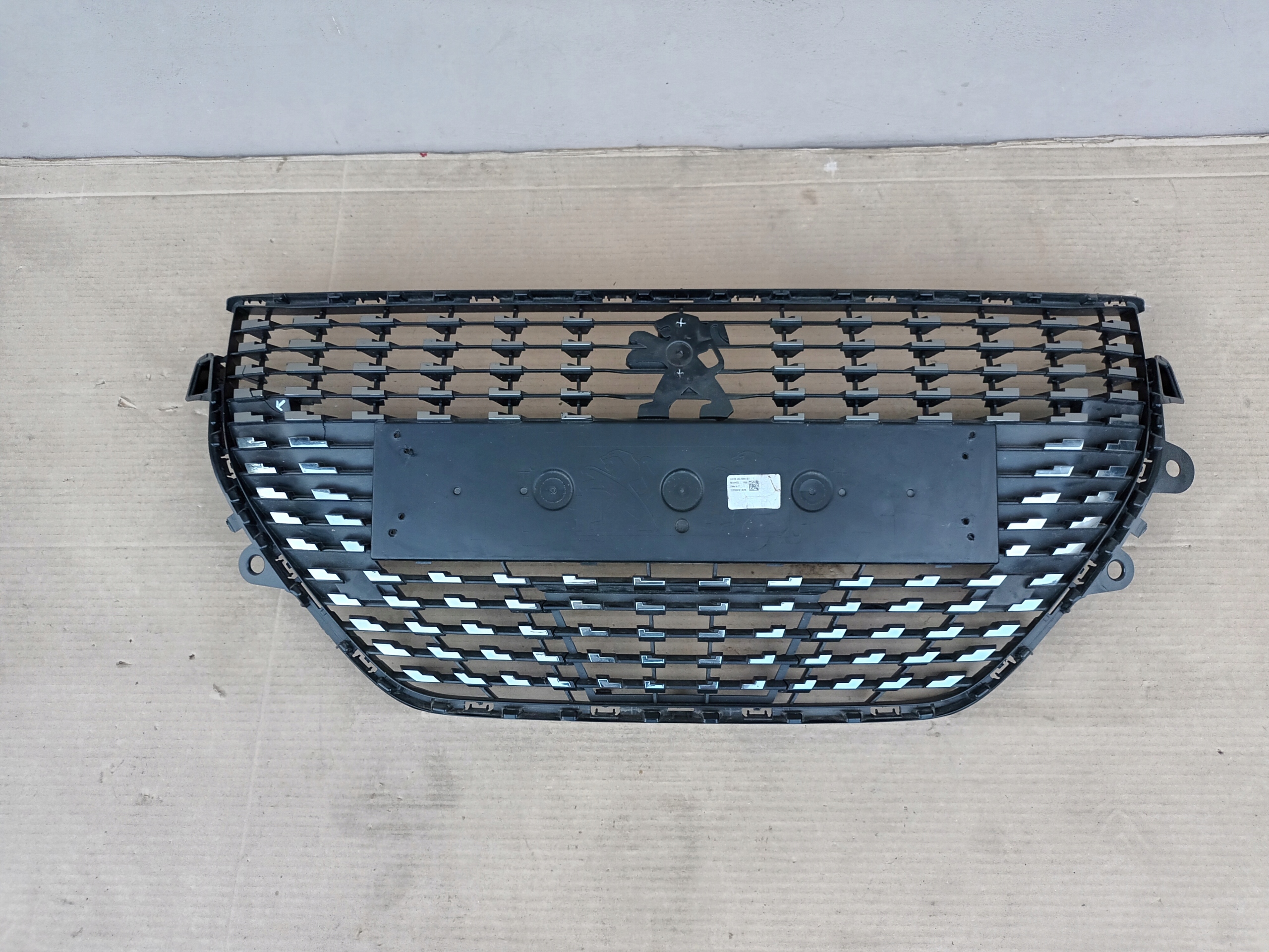 atrapa PEUGEOT 208 II grill 2019 -> 9823210080 208 II 2019 -> grill za ...
