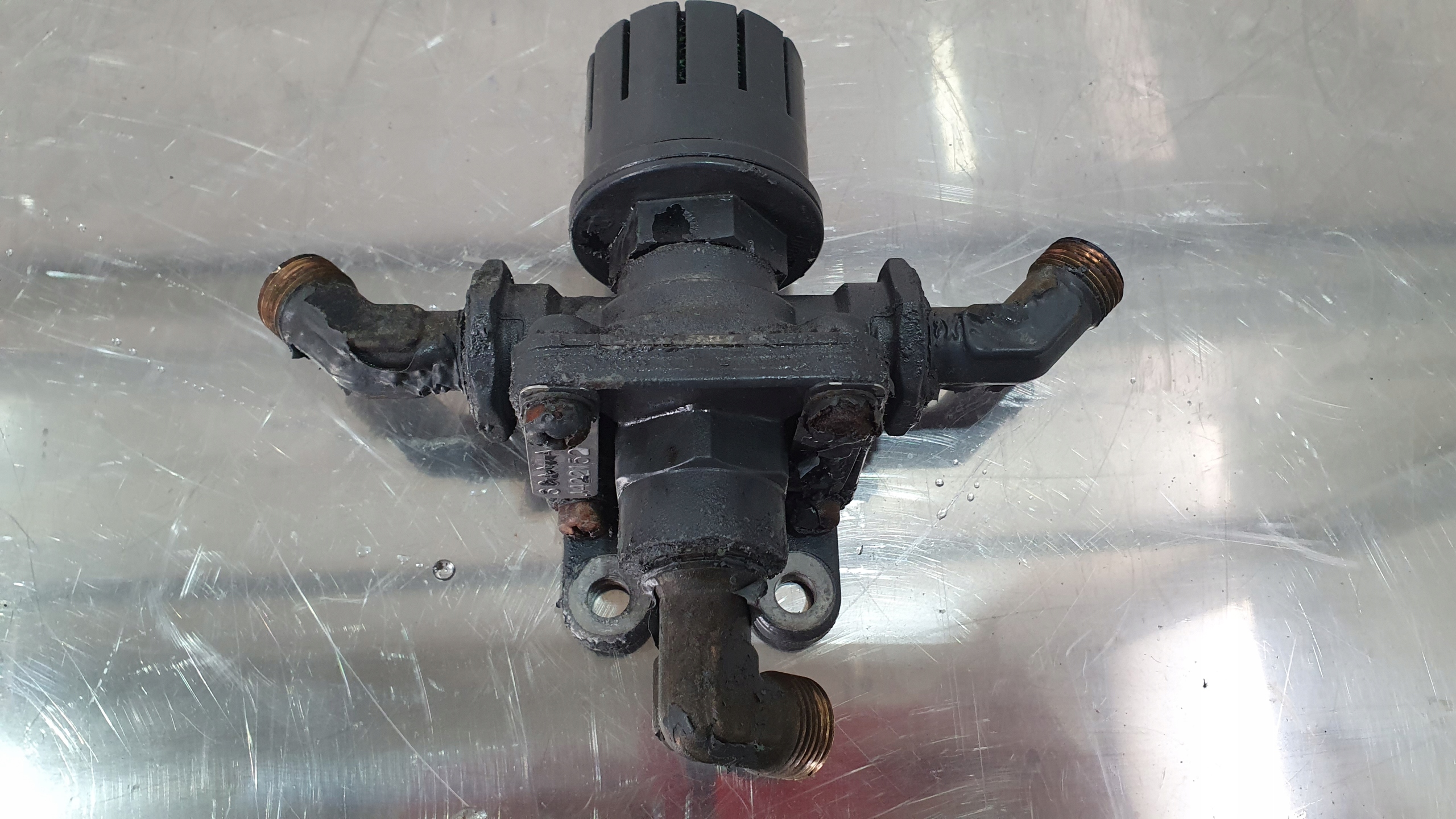 Scania OE 1422152 zawór hamulca przekaźnikowy • Cena, Opinie - Allegro