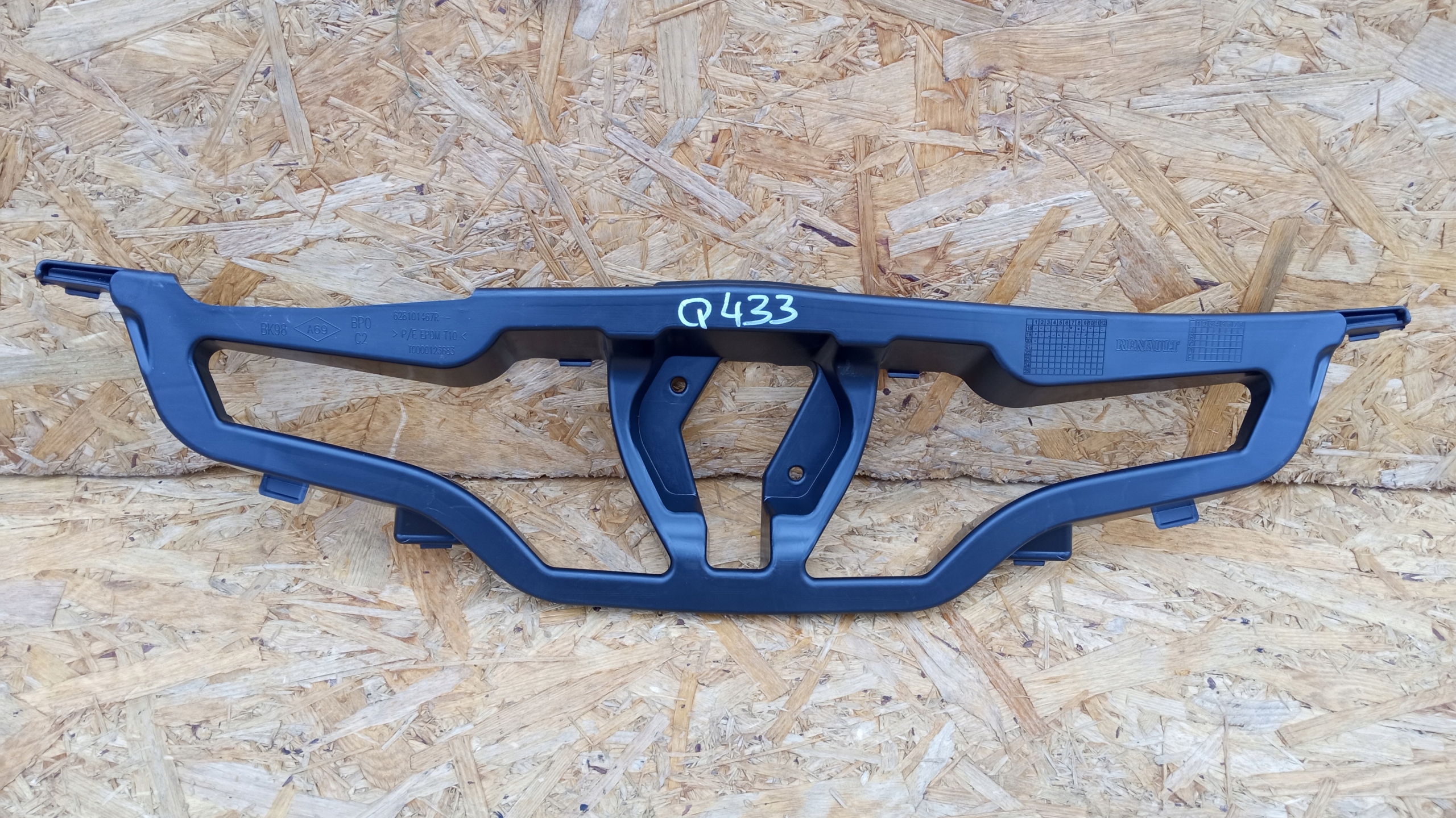 RENAULT CLIO IV 12- WZMOCNIENIE STELAŻ ATRAPA GRILL NOWY 628101467R za ...