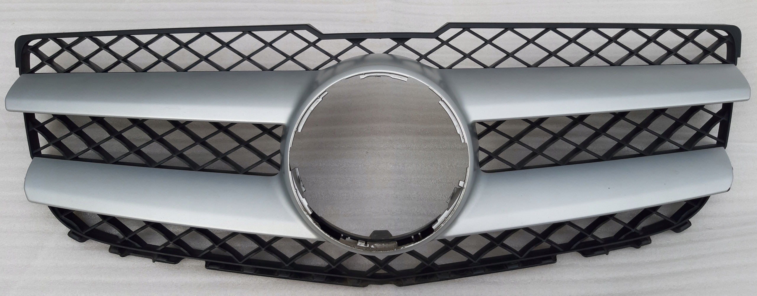 Mercedes-Benz OE A2048802783 atrapa chłodnicy • Cena, Opinie - Allegro