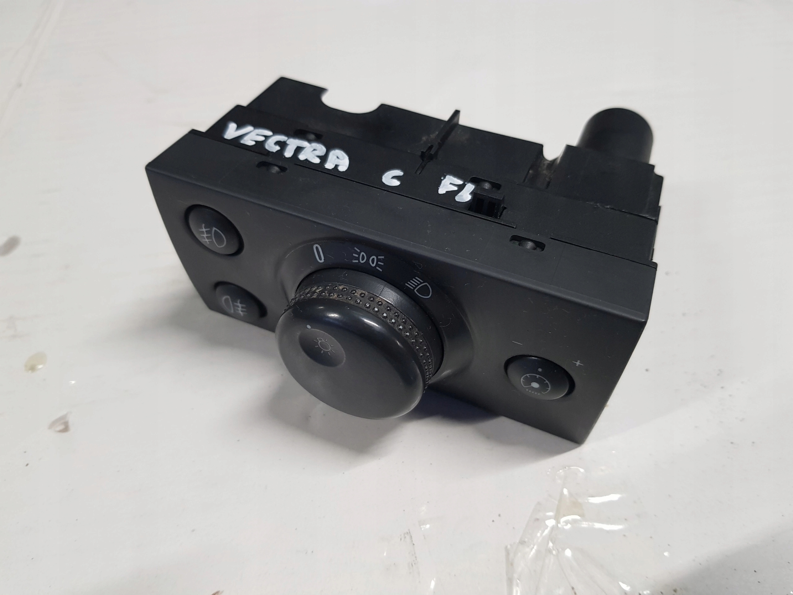 Opel Vectra C Lift Signum Włącznik przełącznik świateł za 75.00PLN z ...