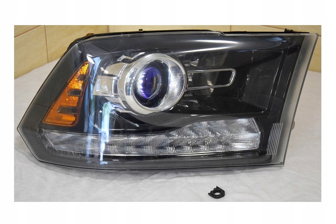 DODGE RAM 13-18r. PRZEDNIA LAMPA PRZÓD za 1000.00PLN z Milicz - Allegro ...