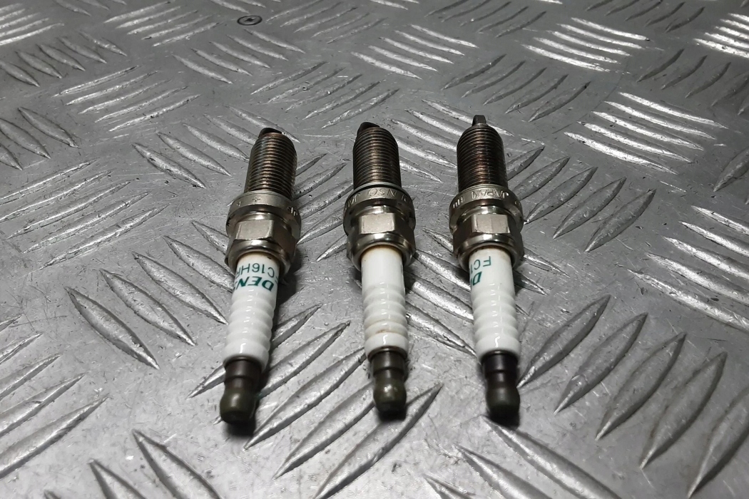 Świeca TOYOTA YARIS (_P13_) FC16HRQ8 1.4L 2021 za 100.47PLN z Kerava ...