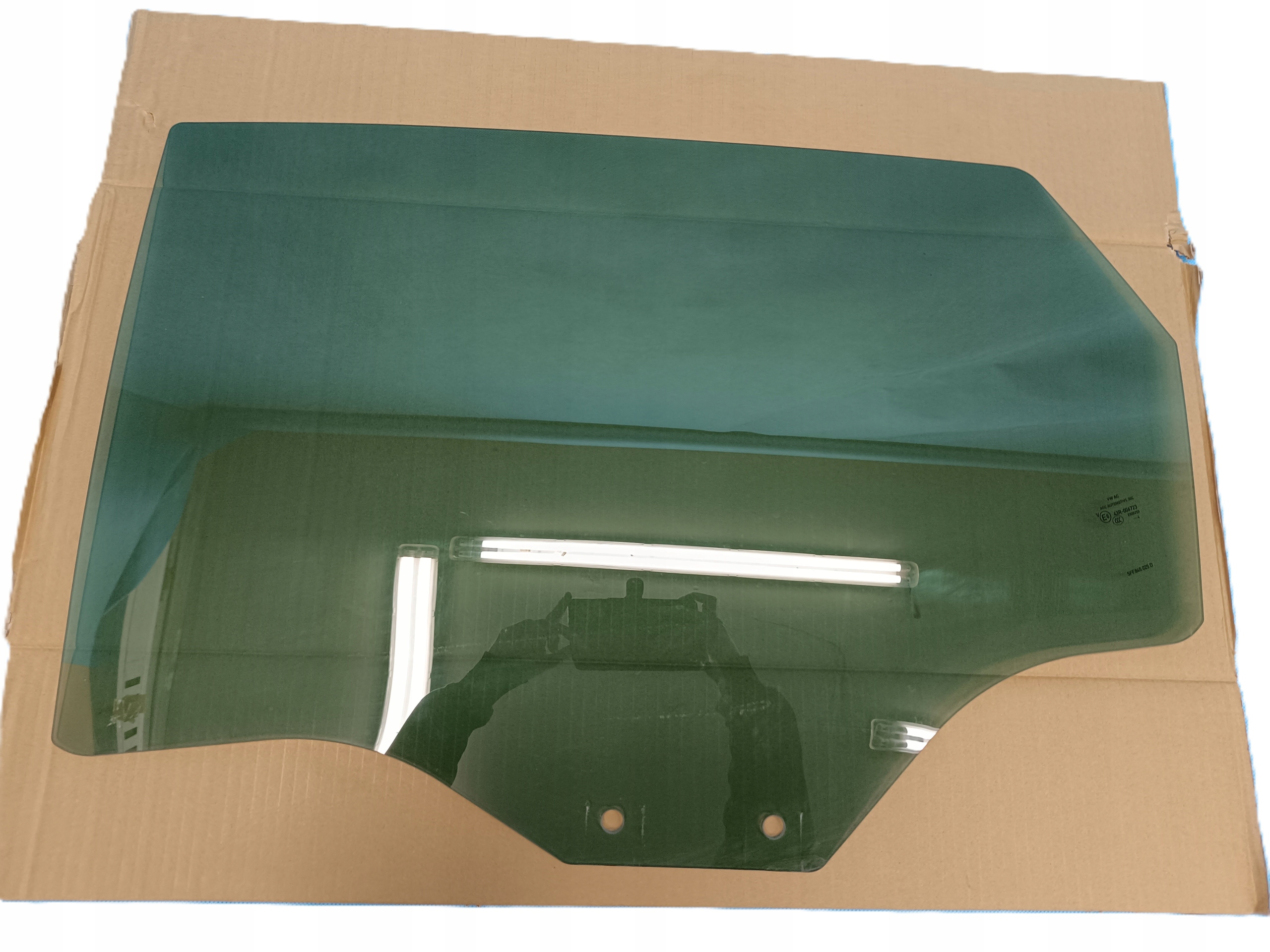 CUPRA FORMENTOR 2.0 TDI 110KW SZYBA DRZWI LEWY TYŁ 5FF845025D AS3 Z ...