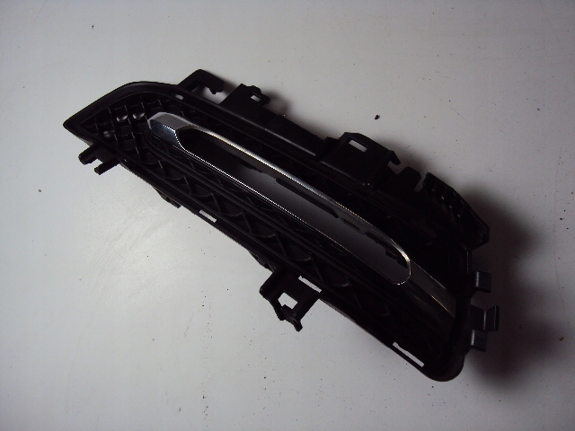 Mercedes-Benz OE A2078801124 kratka wentylacyjna, zderzak - porównaj ...