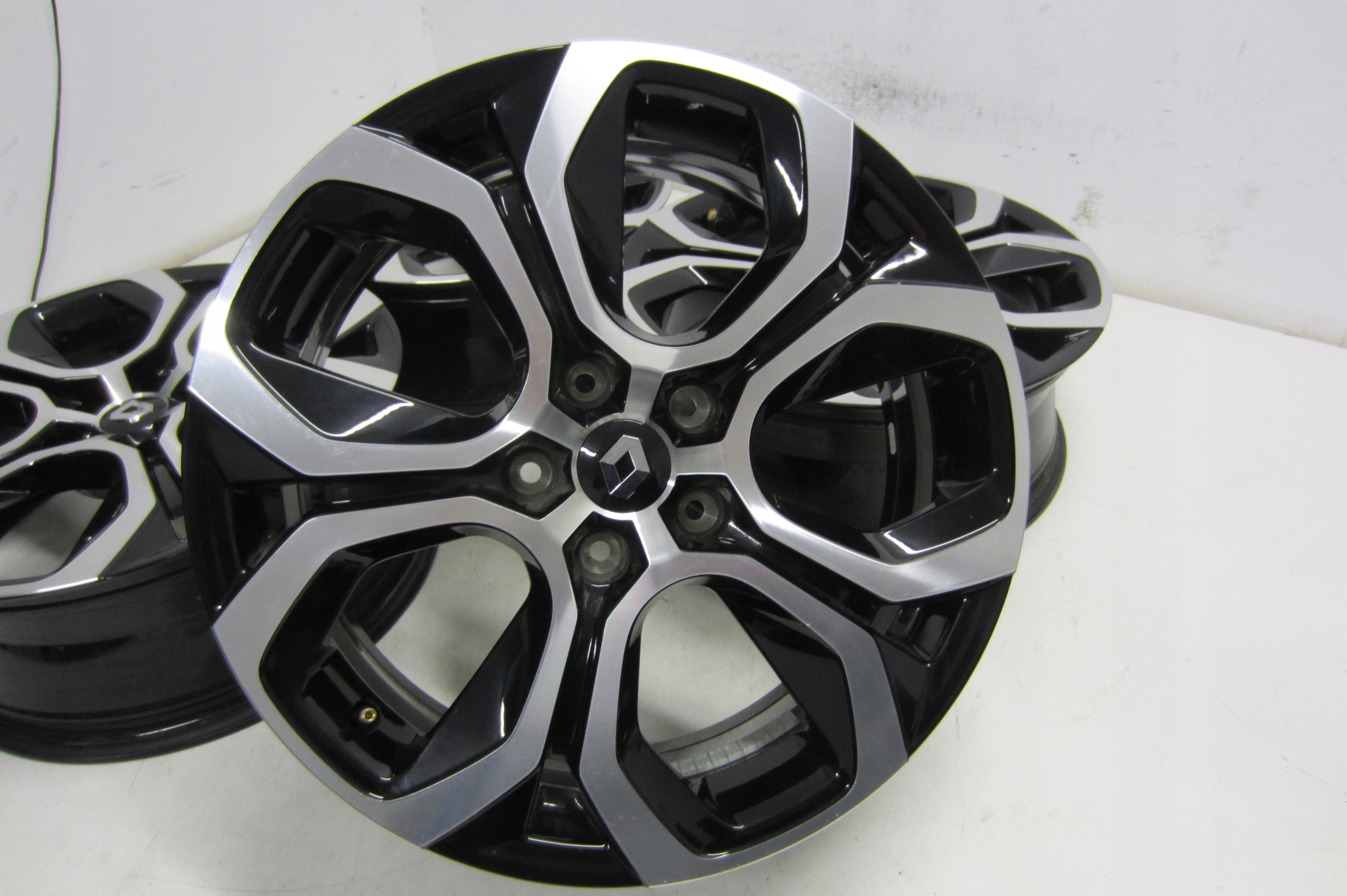 Felga aluminiowa Renault OE 403000795R 7.0" x 18" 5x114.3 ET 35 za 2650 ...