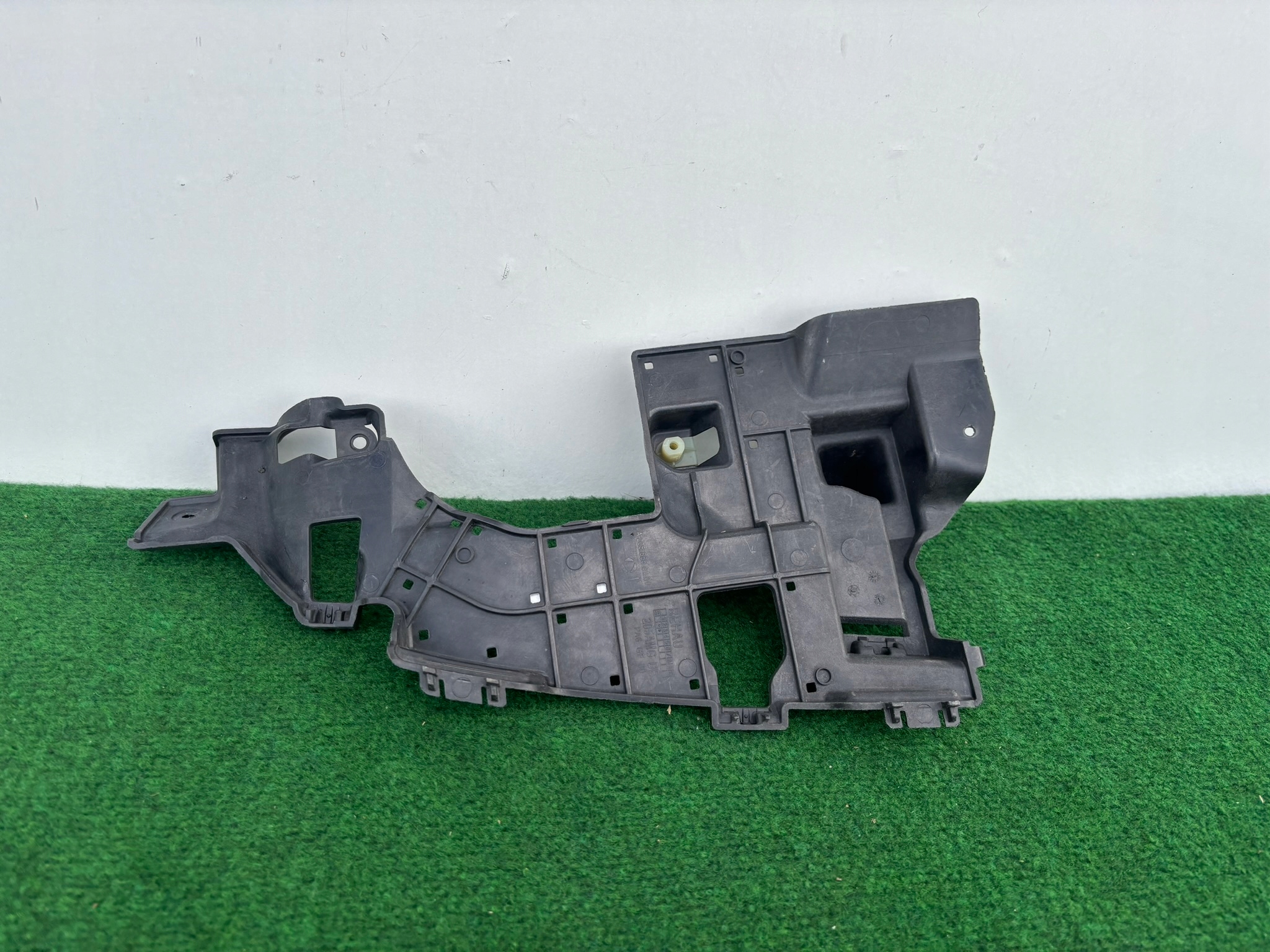 MERCEDES C-KLASA W205 AMG ŚLIZG UCHWYT MOCOWANIE WYDECHU LEWY TYŁ K80 ...