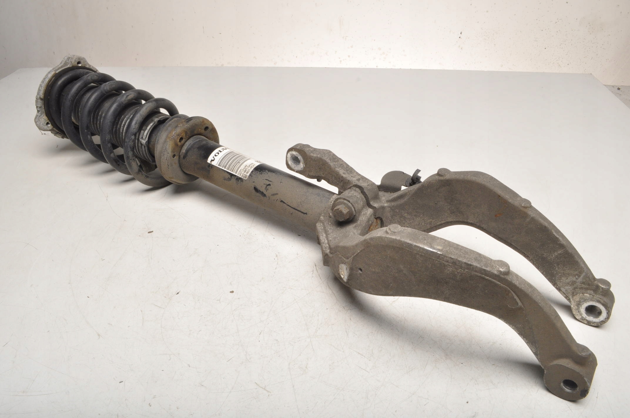 VOLVO XC60 II XC90 II AMORTYZATOR PRZÓD PRZEDNI PRAWY 31360636 31451830 ...