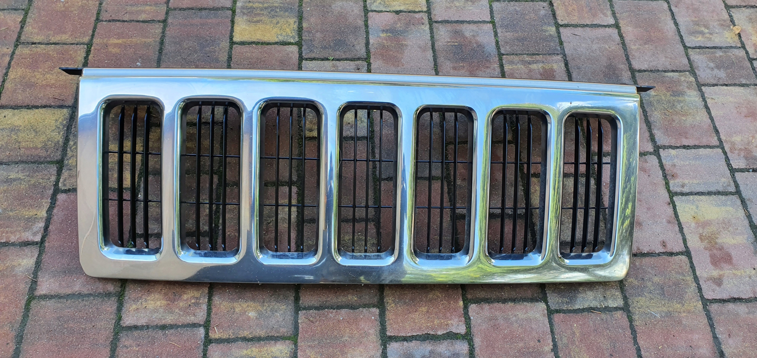 GRILL ATRAPA JEEP COMMANDER za 389 zł z Lubartów - Allegro.pl ...