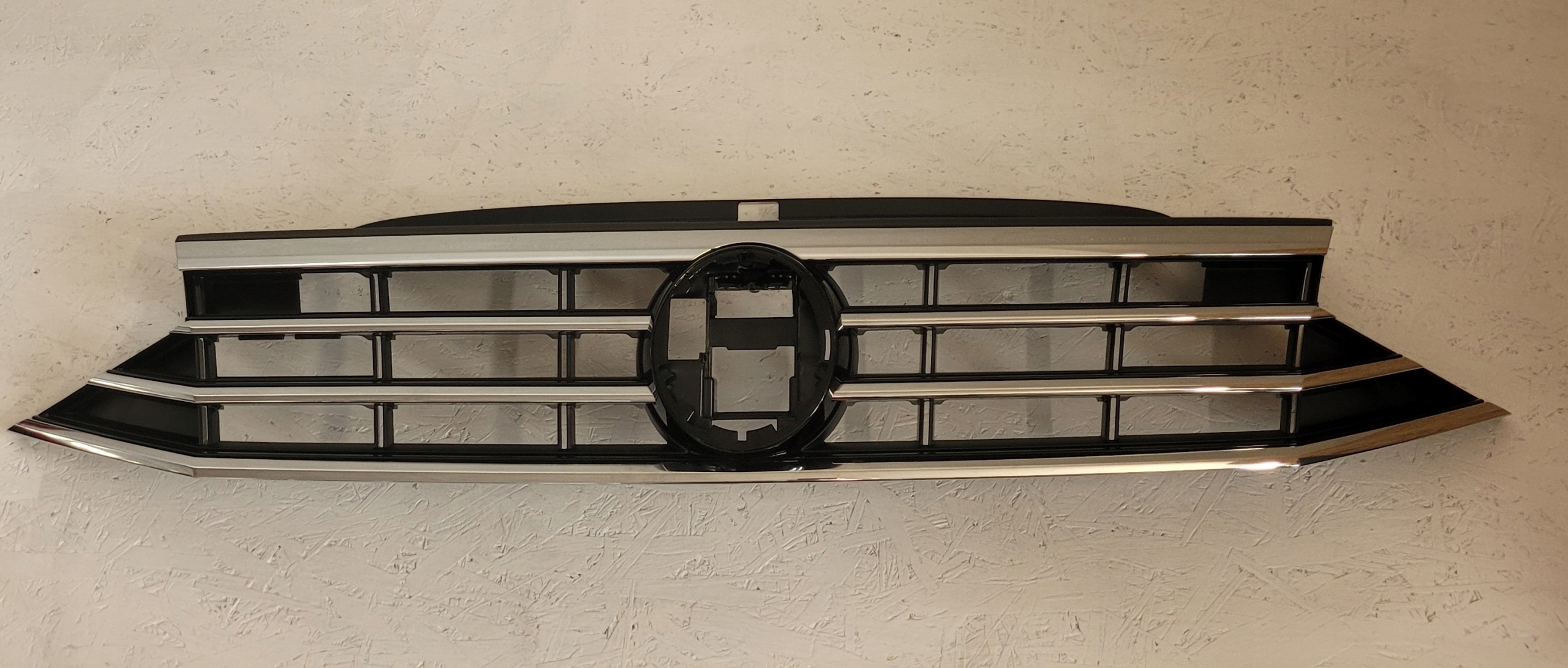 VW PASSAT B8 LIFT GRILL ATRAPA ORYGINAŁ za 499.00PLN z Leszno - Allegro - (13170134106)