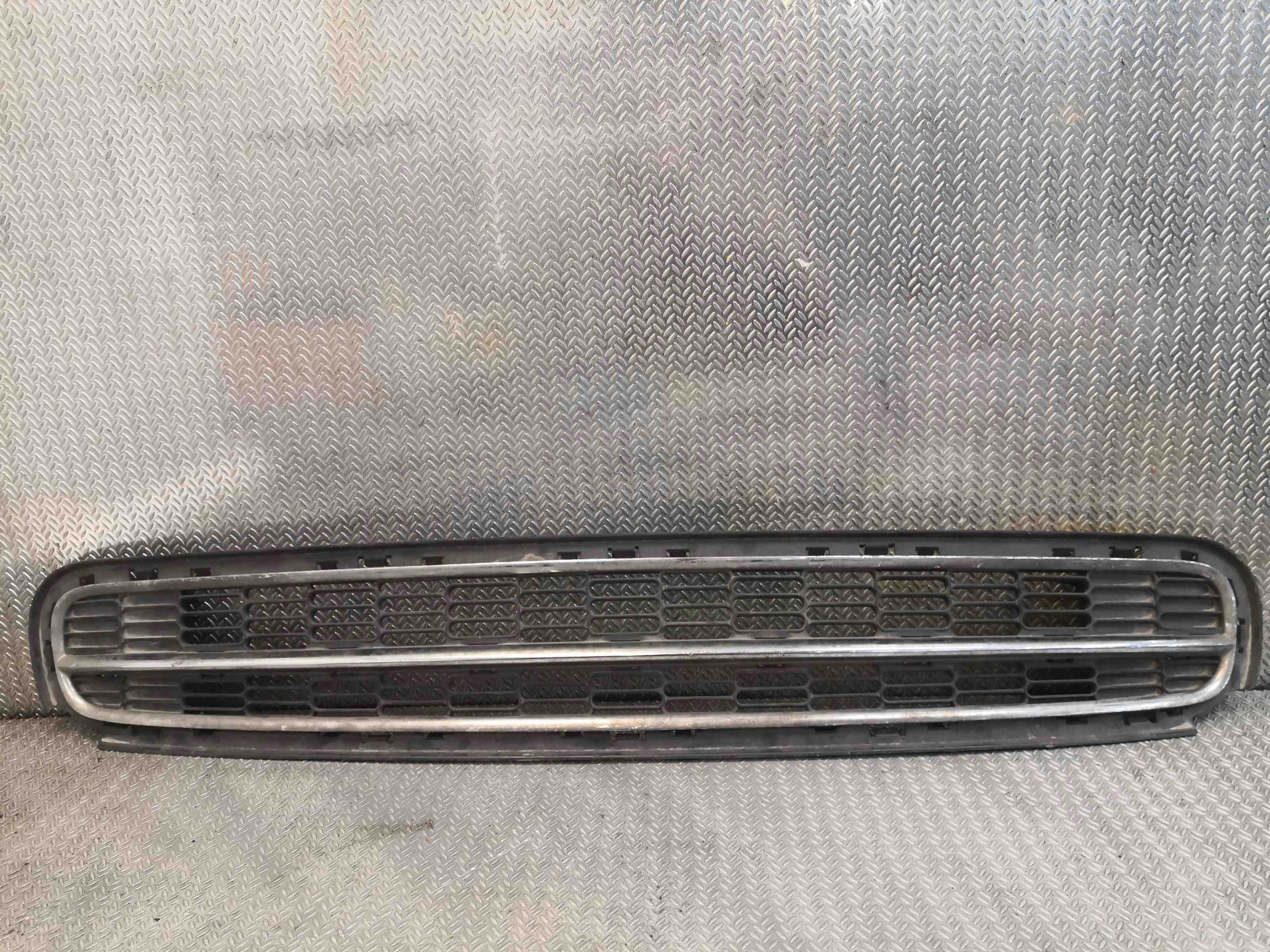 Kratka zderzaka środkowa MINI COOPER (R56) 2753647 2008 za 134.61PLN z ...