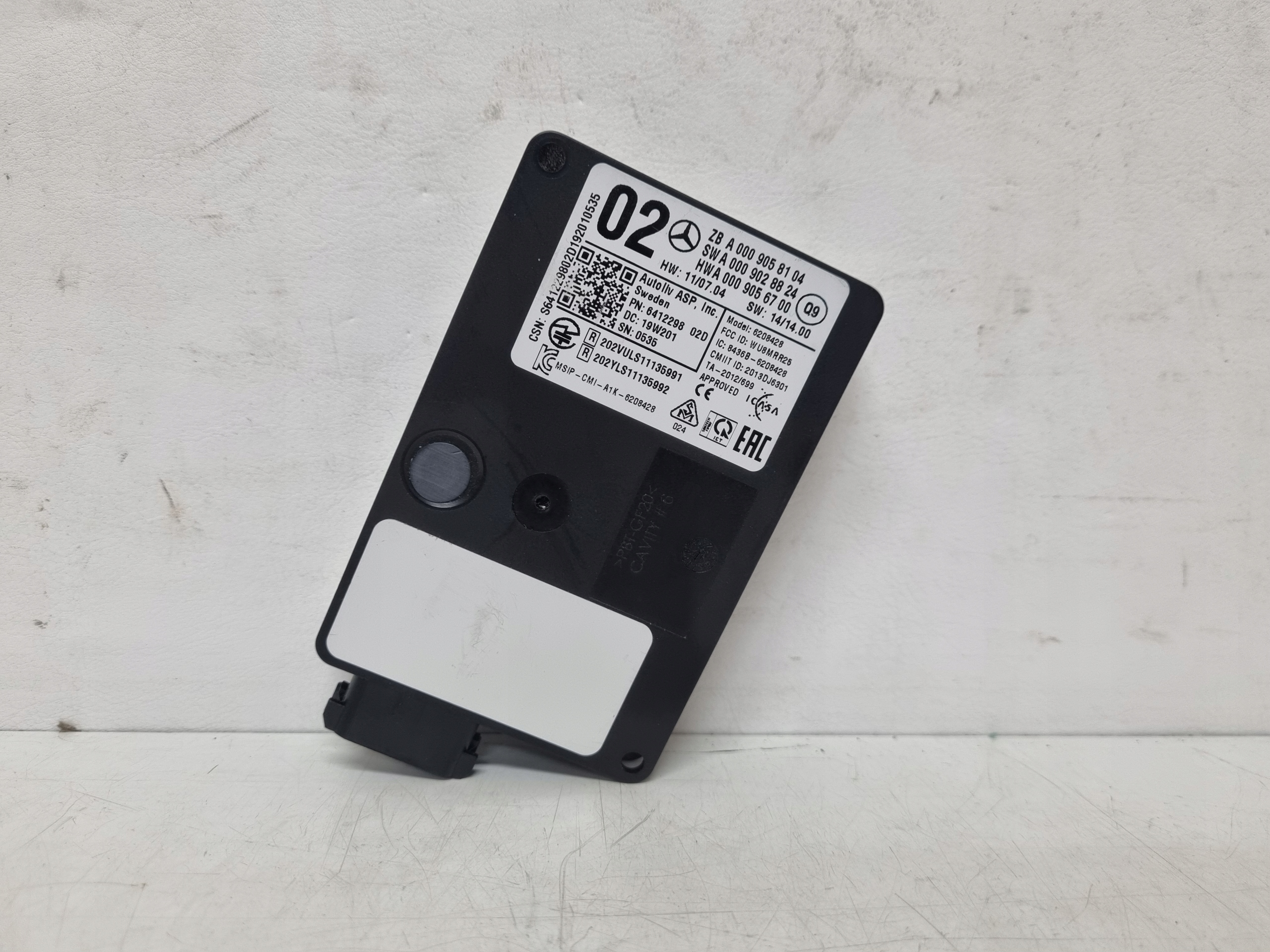 RADAR SENSOR DISTRONIC MERCEDES A0009058104 Q9 A0009058104 A0009028824 ...