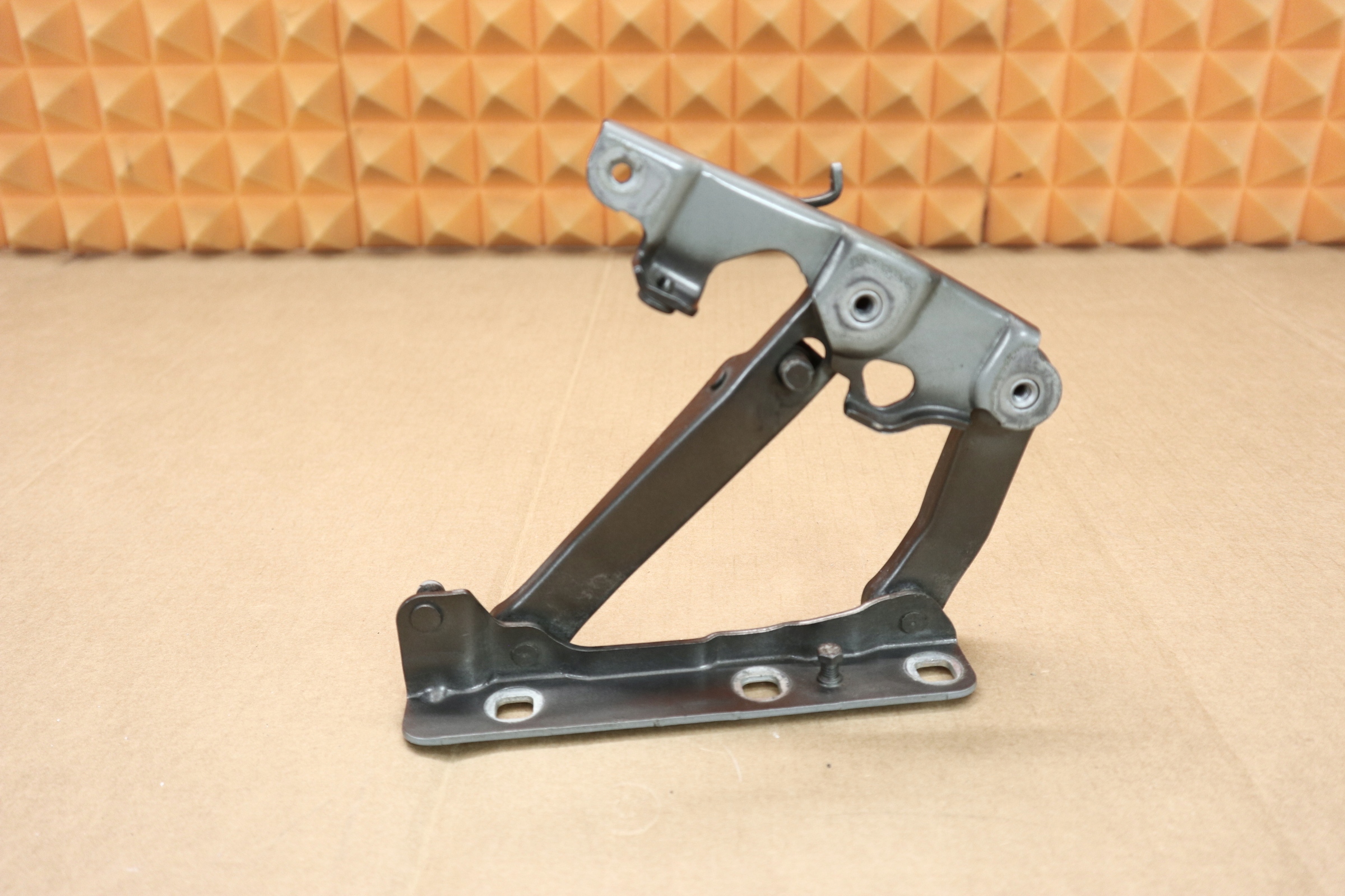 MERCEDES CLS W219 W211 ZAWIAS MASKI LEWY 2118800128 LAKIER 963 AVAR ...