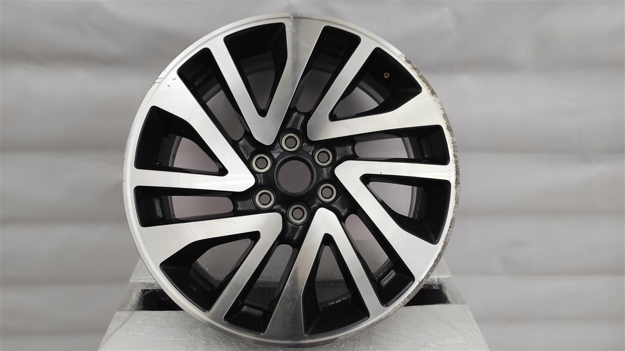 Felga aluminiowa Nissan OE 4JA6A 7.0" x 18" 6x114.3 ET 45 - porównaj ...