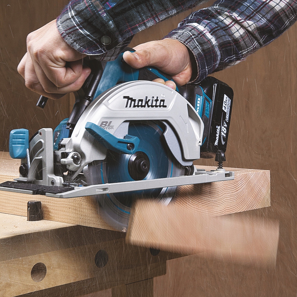 Dhs680 makita store