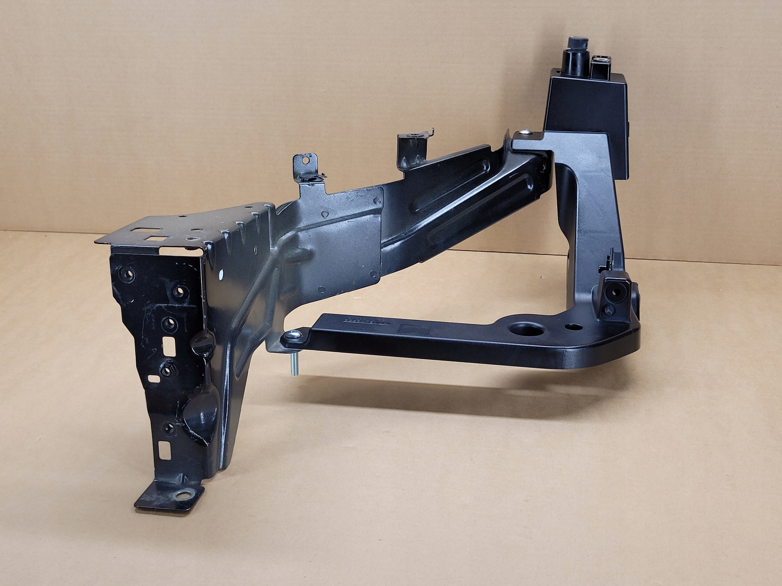 LEWY OKULAR MOCOWANIE BŁOTNIKA VOLVO XC40 C40 1413 32318691 32234761 ...