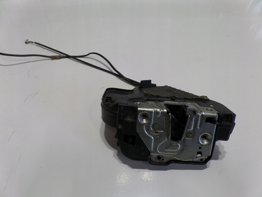 E-KLASA W211 ZAMEK DRZWI PRAWY TYŁ 2117300635 - porównaj ceny - Allegro.pl