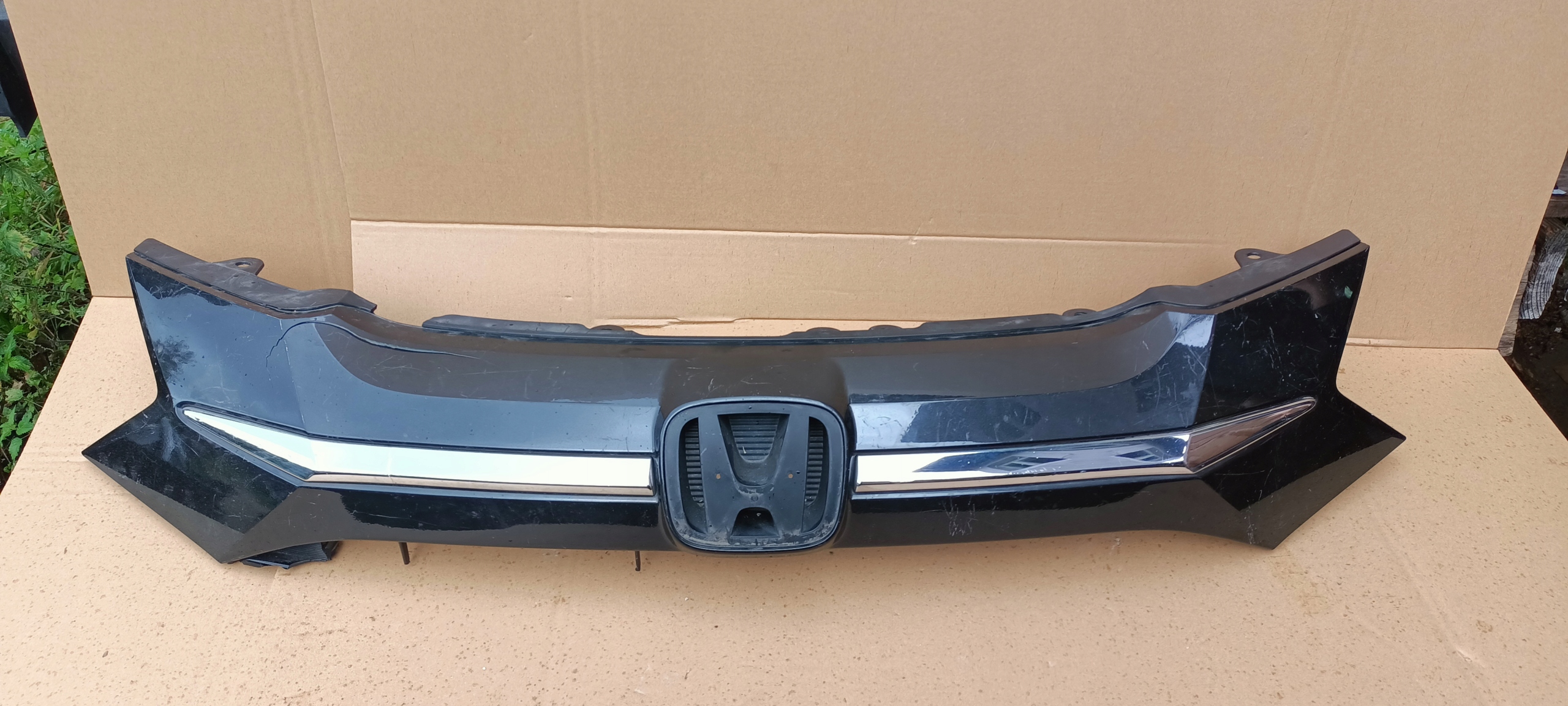 GRILL ATRAPA HONDA HRV 15-19rok 71120-T7W-AZZ04 za 150.00PLN z słupsk ...