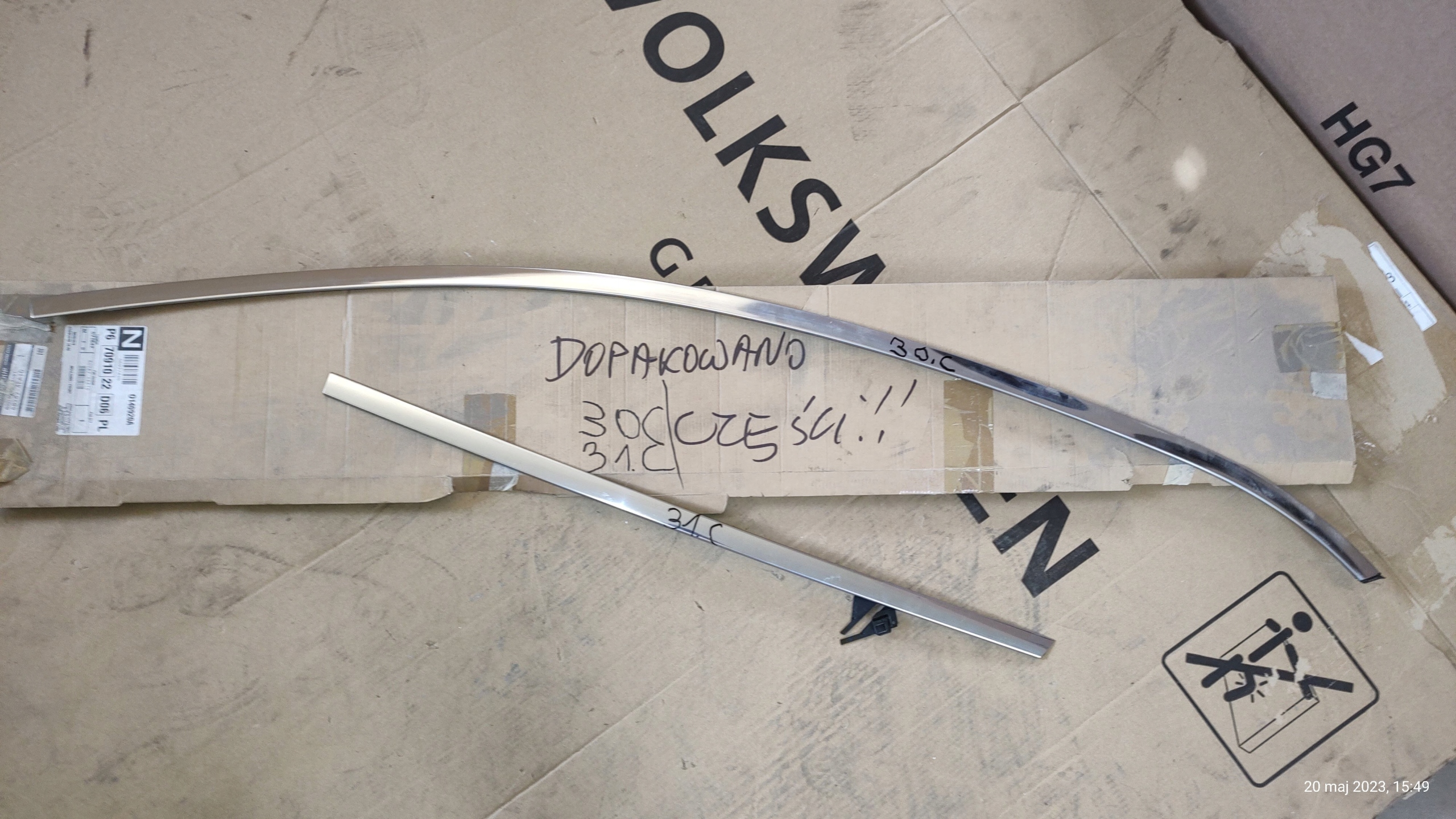 NISSAN QASHQAI LISTWA DRZWI PRZÓD PRAW 80282-4EA1D 802824EA1D za 280 zł ...