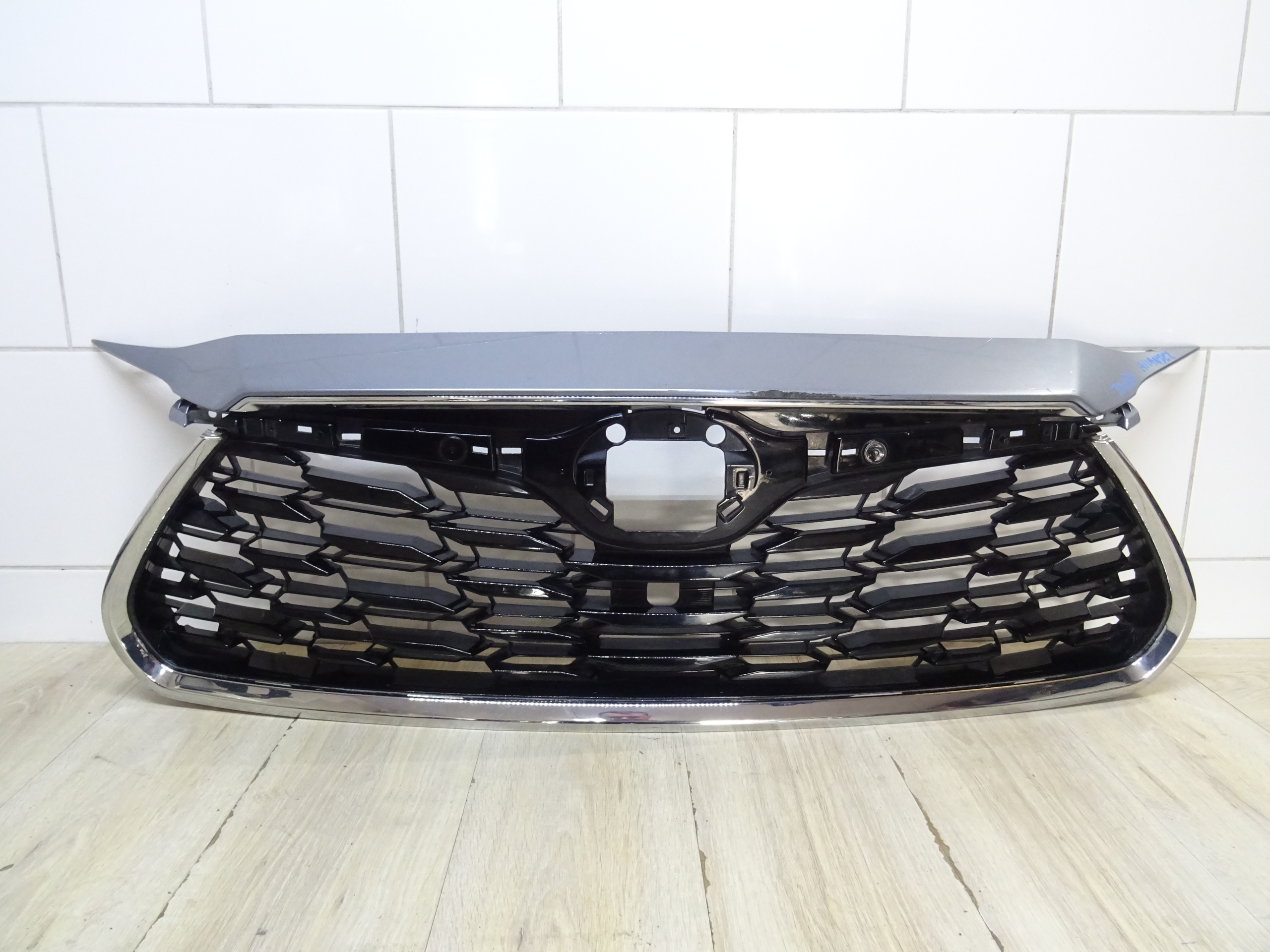 TOYOTA HIGHLANDER ATRAPA GRILL 53111-0E250 ORYGINAŁ za 1299.00PLN z ...