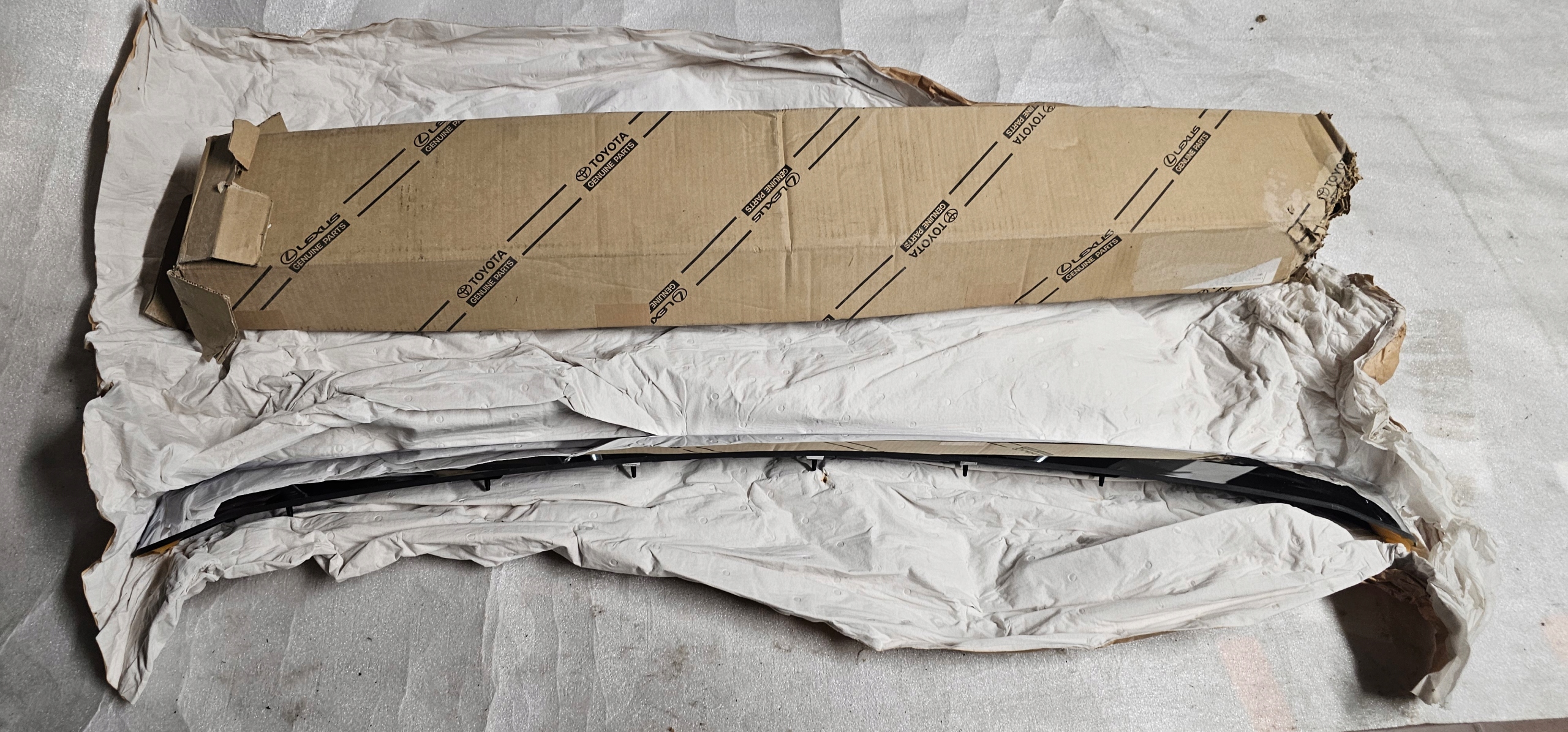 TOYOTA LAND CRUISER 14-17 LISTWA MASKI POKRYWY SILNIKA CHROM 75770 ...