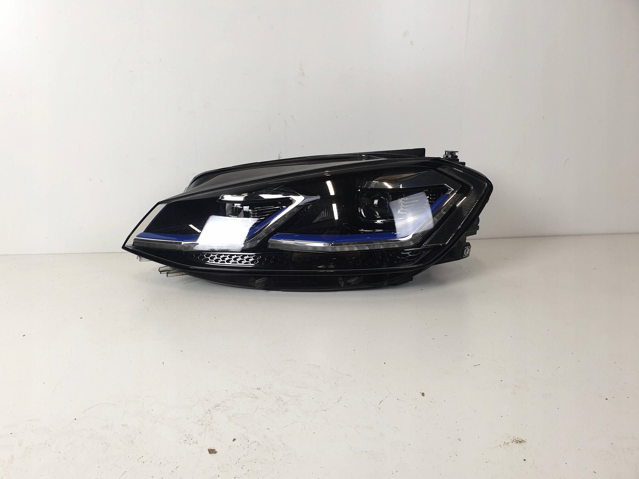 VW GOLF VII 7 LIFT GTE ЛАМПА ЛІВА ПЕРЕДНЯ ПОВНА СВІТЛОДІОДНА купить в ...