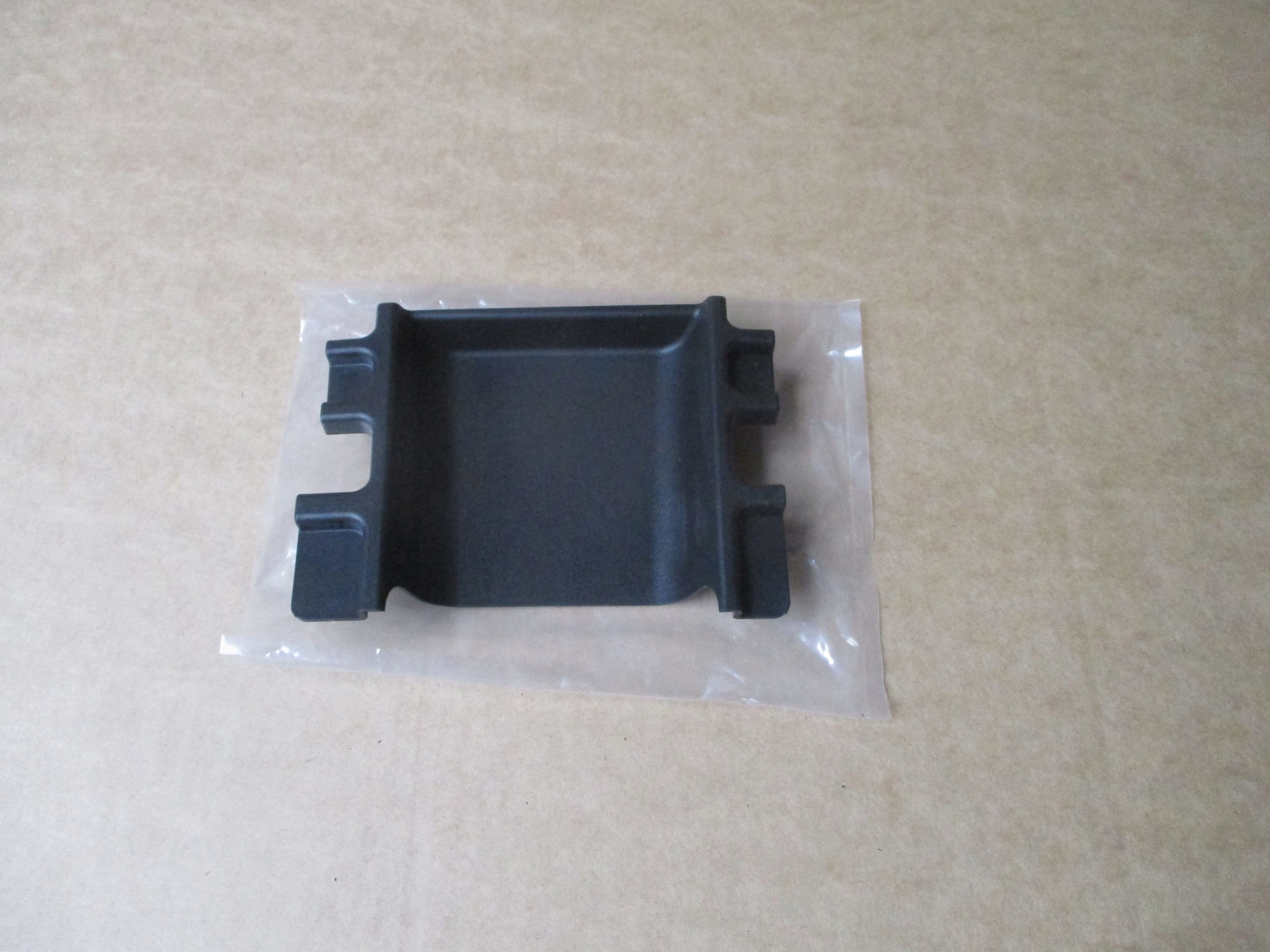 ZAŚLEPKA ATRAPY GRILLA PASA PRZEDNIEGO ZDERZAKA HYUNDAI IX35 NOWA ORG ...