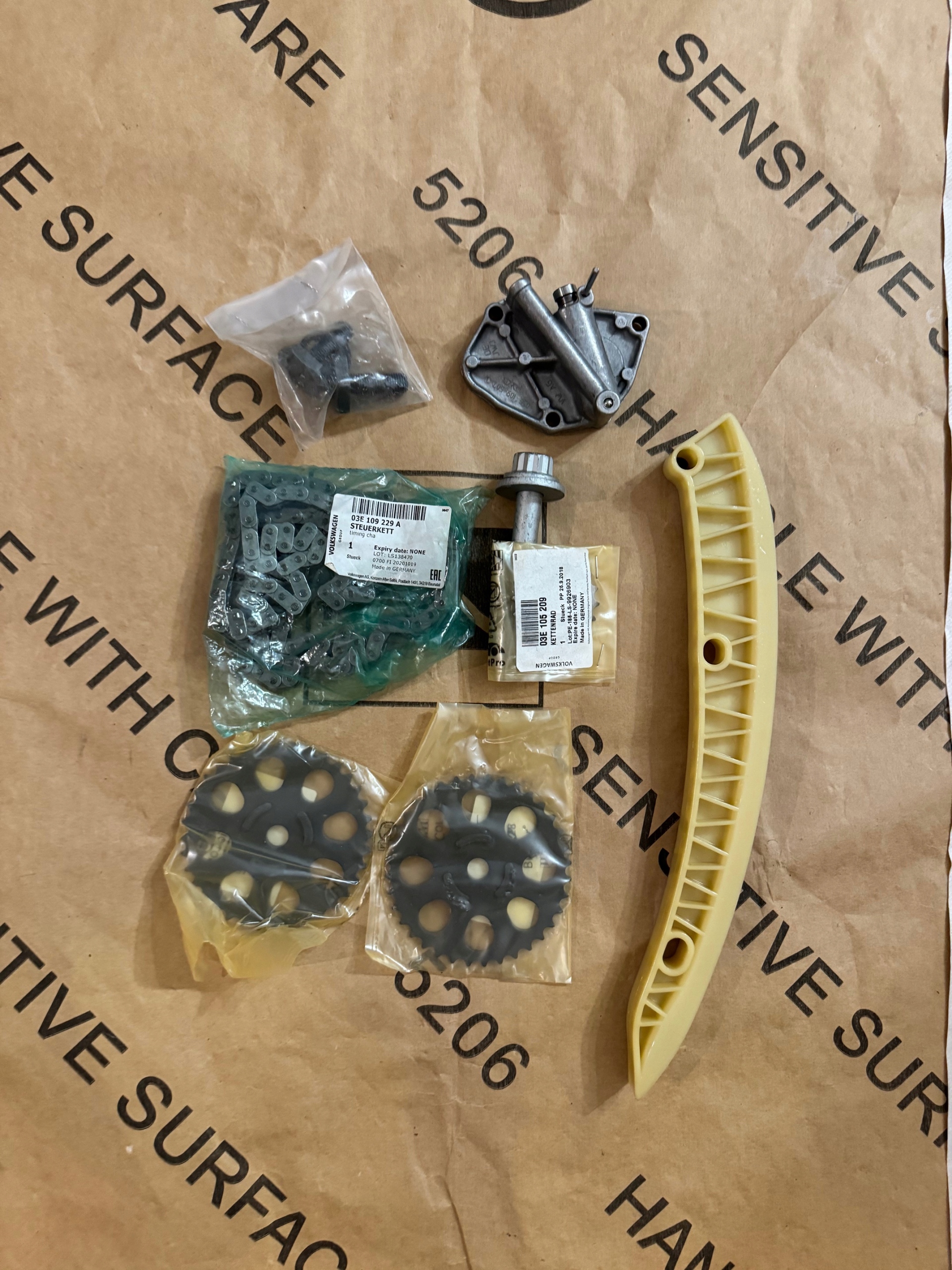 Volkswagen OE 03E198229A rozrząd łancuch zestaw za 530.00PLN z Kostrzyn ...