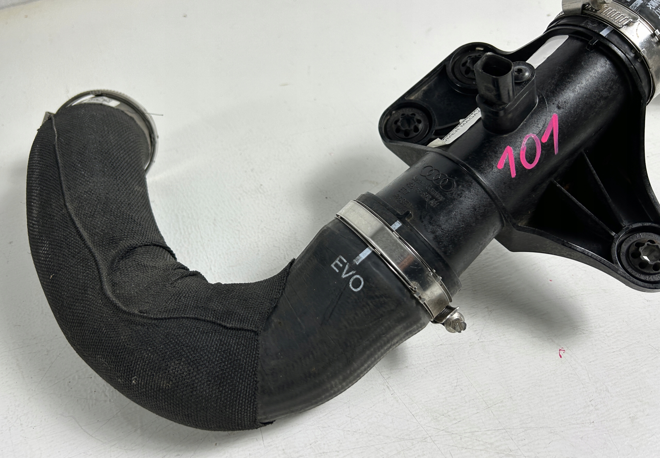 4G0145673AH 4G0145737AJ 4G0145709AF OE - Труба інтеркулера Audi A6 C7 ...