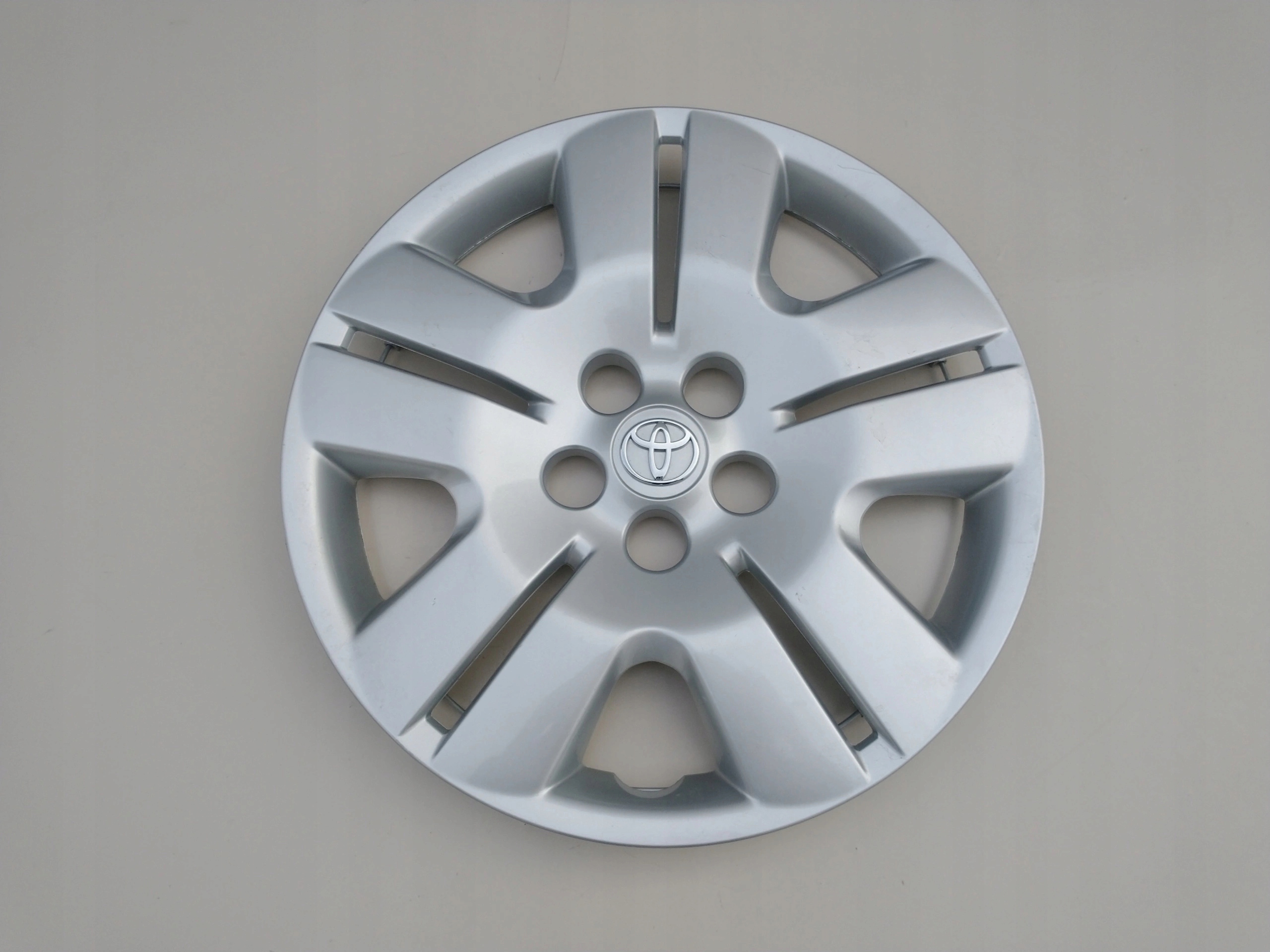 Kolpak Toyota Avensis T25 - Niska cena na Allegro.pl Kolpak Toyota Avensis T25 - Niska cena na Allegro.pl