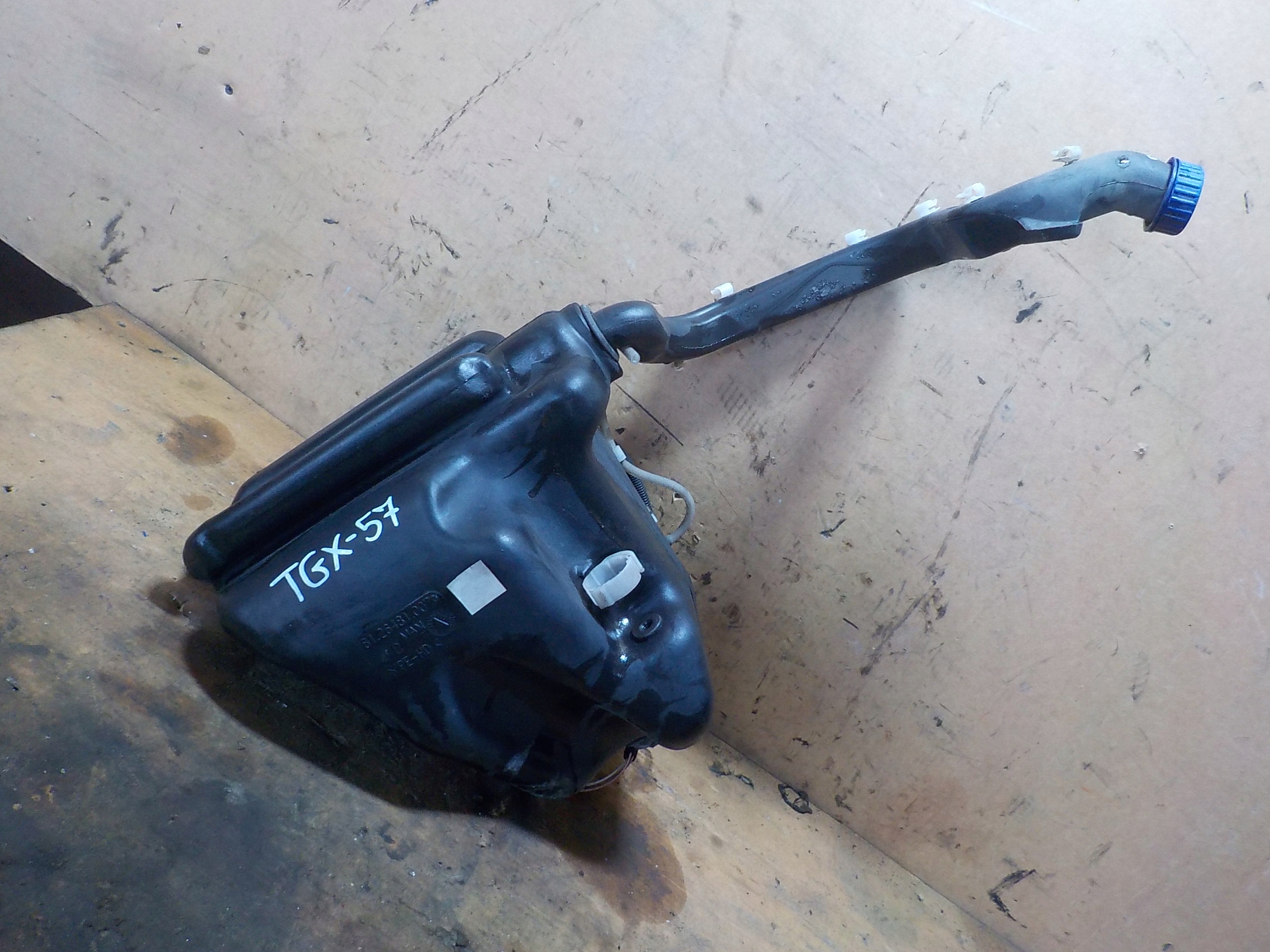 ZBIORNIK PŁYNU SPRYSKIWACZY MAN TGX 26.440 81264810079 za 100 zł z ...