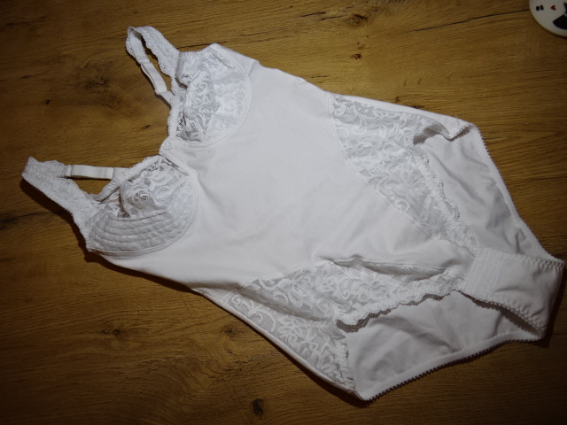 LOVABLE BIALE BODY KORYGUJACE NOWE 80 B (8050192916667) • Cena, Opinie ...