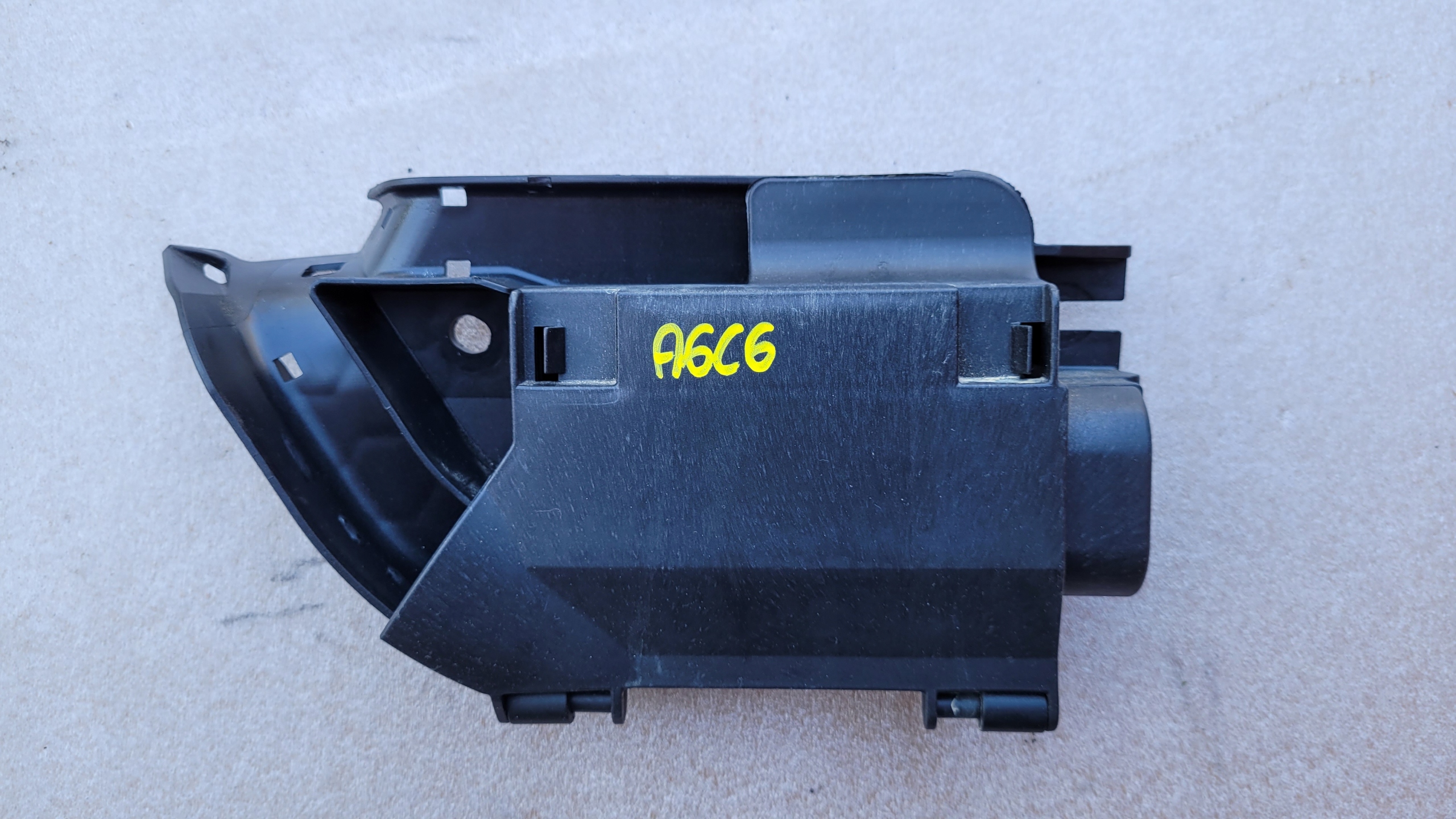 AUDI A6 C6 SKRZYNKA OBUDOWA KLEMY 4F0971812A za 50.00PLN z Otyń ...