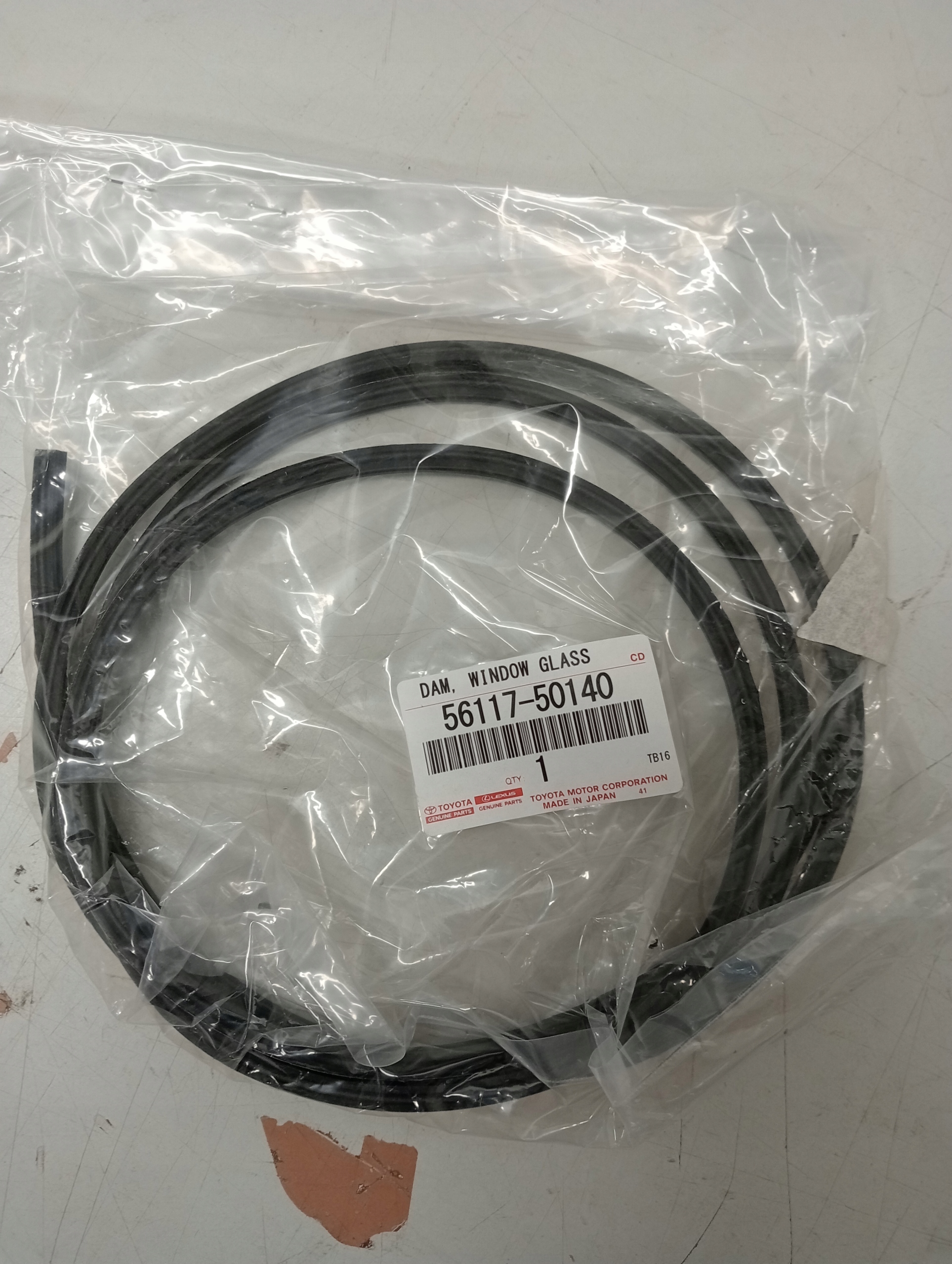 USZCZELKA SZYBY KLAPY BAGAŻNIKA LEXUS TOYOTA 56117-50140 za 50.00PLN z ...