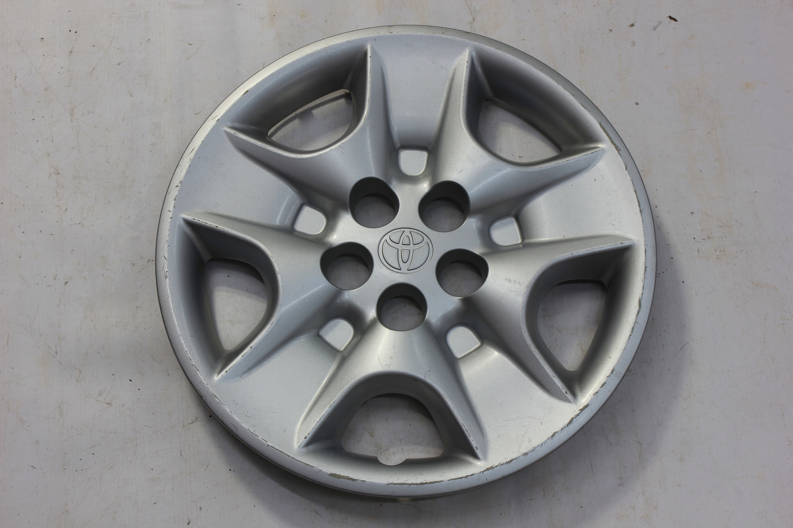 Dekielek Toyota OE 42 mm Toyota 42602-0H110 • Cena, Opinie - Allegro