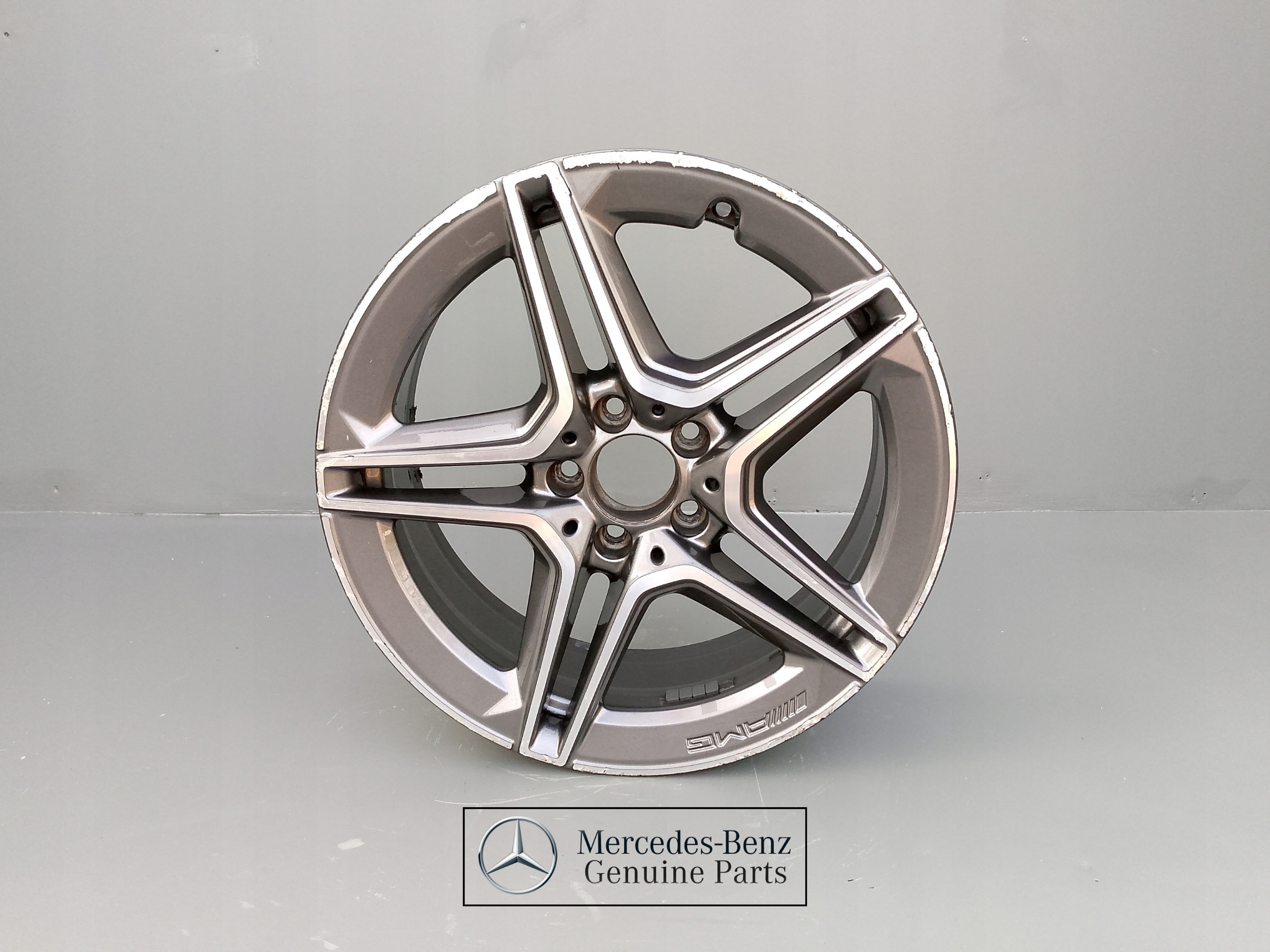 Felga aluminiowa Mercedes-Benz OE MERCEDES 205 AMG 7,5JX18 ET44 5X112 A2054019500 7.5" x 18 ...