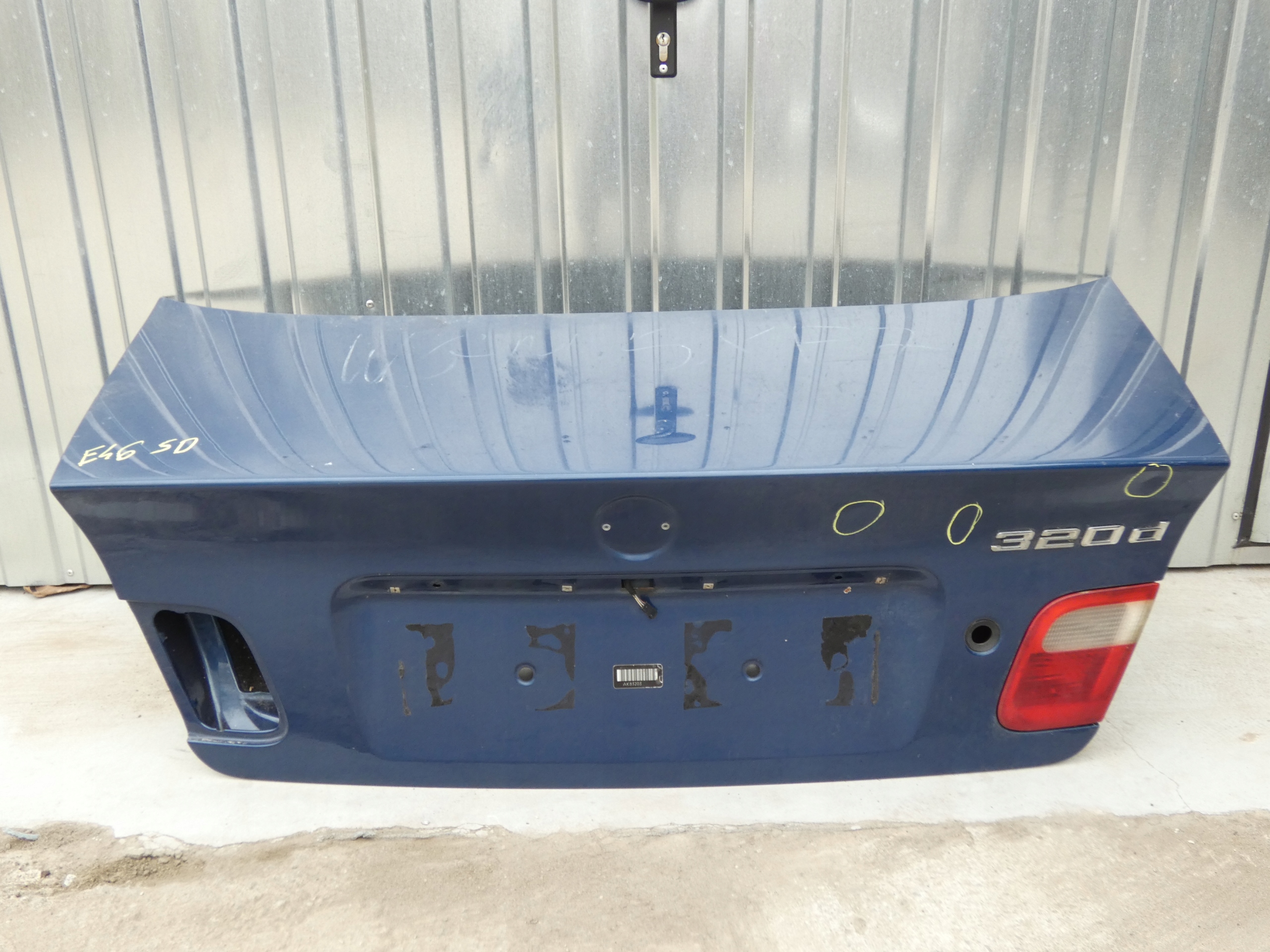 BMW E46 SEDAN KLAPA TYLNA TYŁ POKRYWA BAGAŻNIKA 7003314 za 200 zł z ... BMW E46 SEDAN KLAPA TYLNA TYŁ POKRYWA BAGAŻNIKA 7003314 za 200 zł z ...