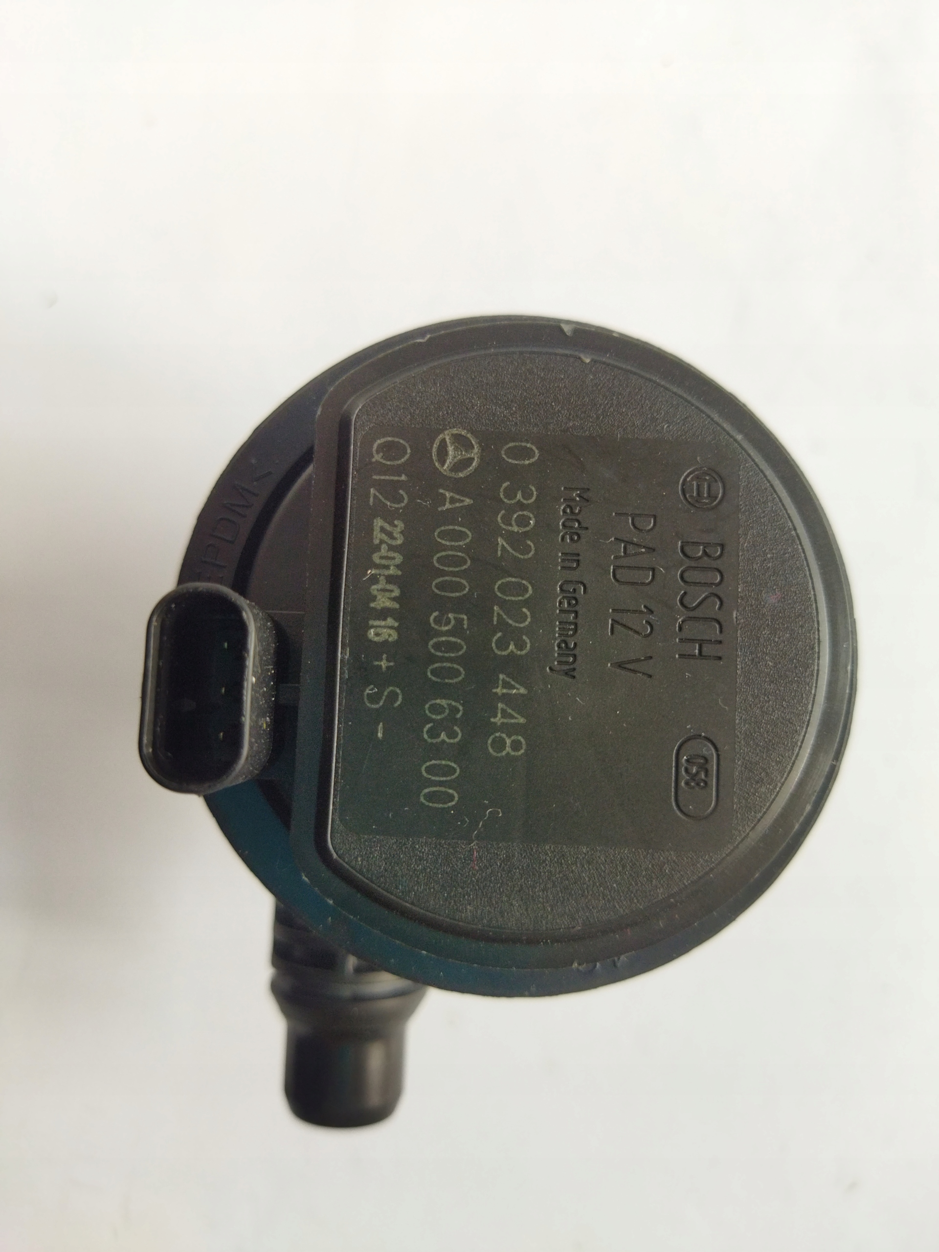 MERCEDES POMPA WODY A0005006300 NOWA MERCEDES POMPA WODY A0005006300 za ...