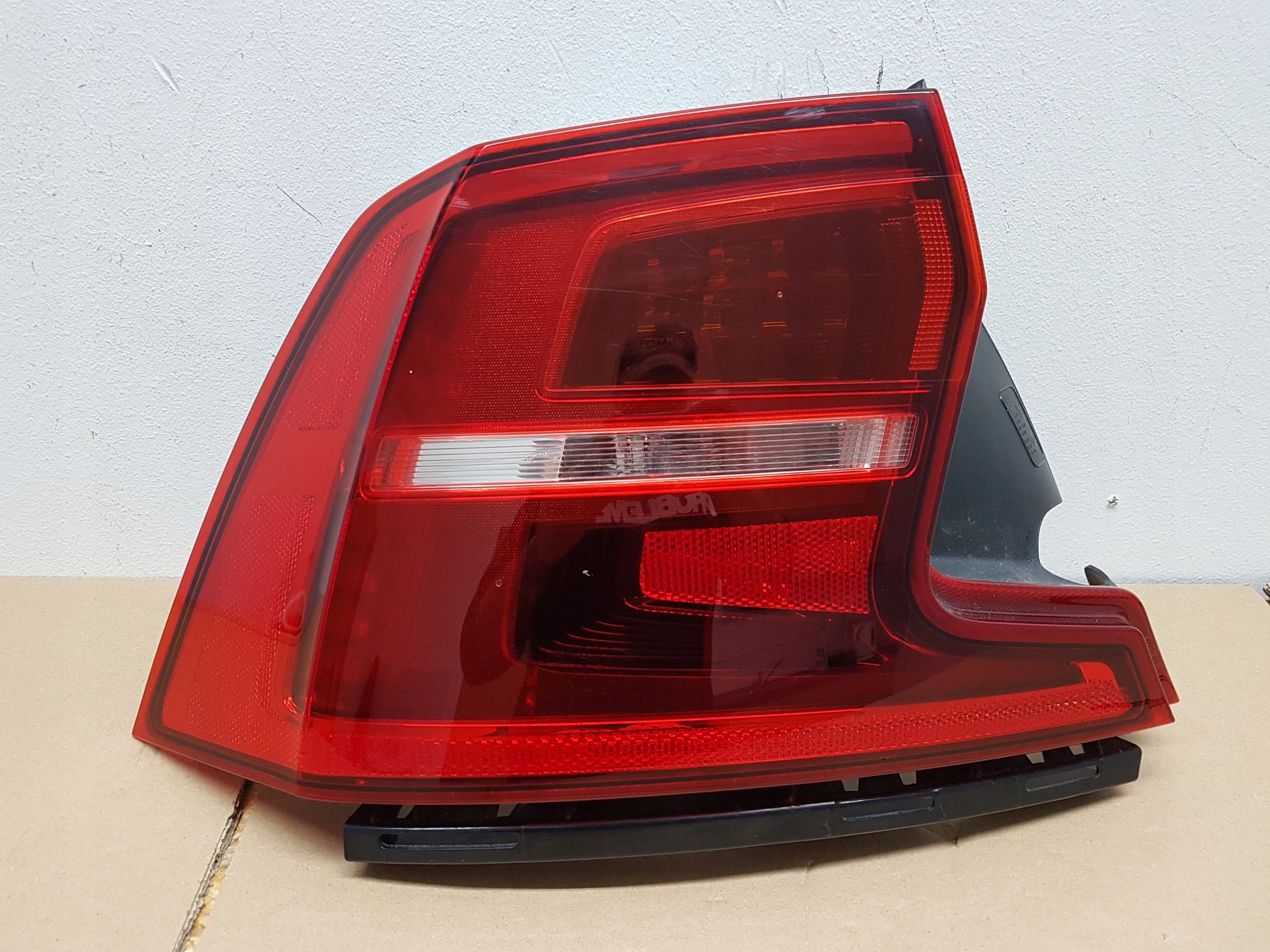 LAMPA TYŁ LEWA VOLVO S90 II LED 31698712 • Opinie - Allegro
