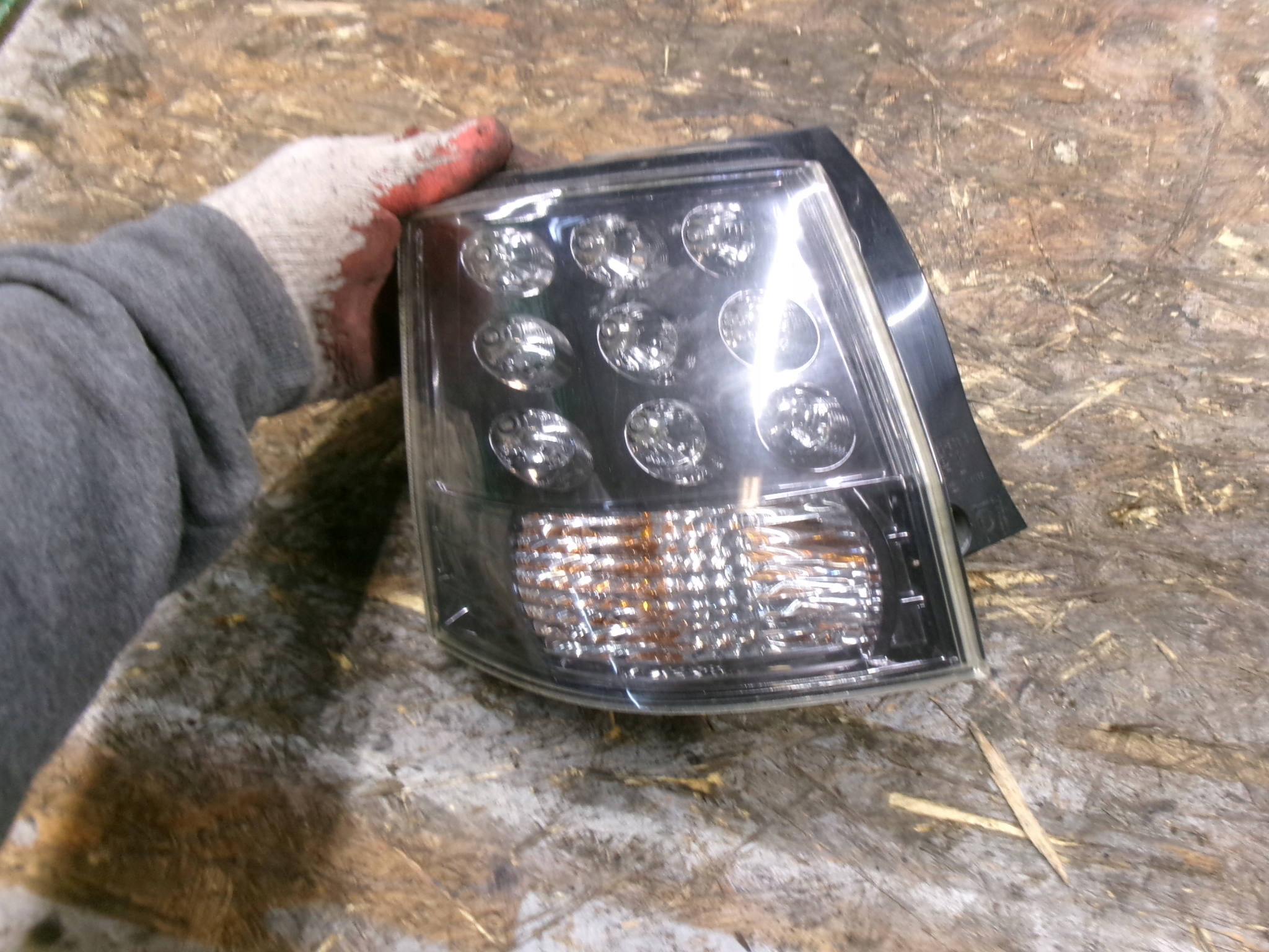 MITSUBISHI OUTLANDER II LAMPA LEWA TYŁ EUROPA LIFT • Cena, Opinie - Allegro