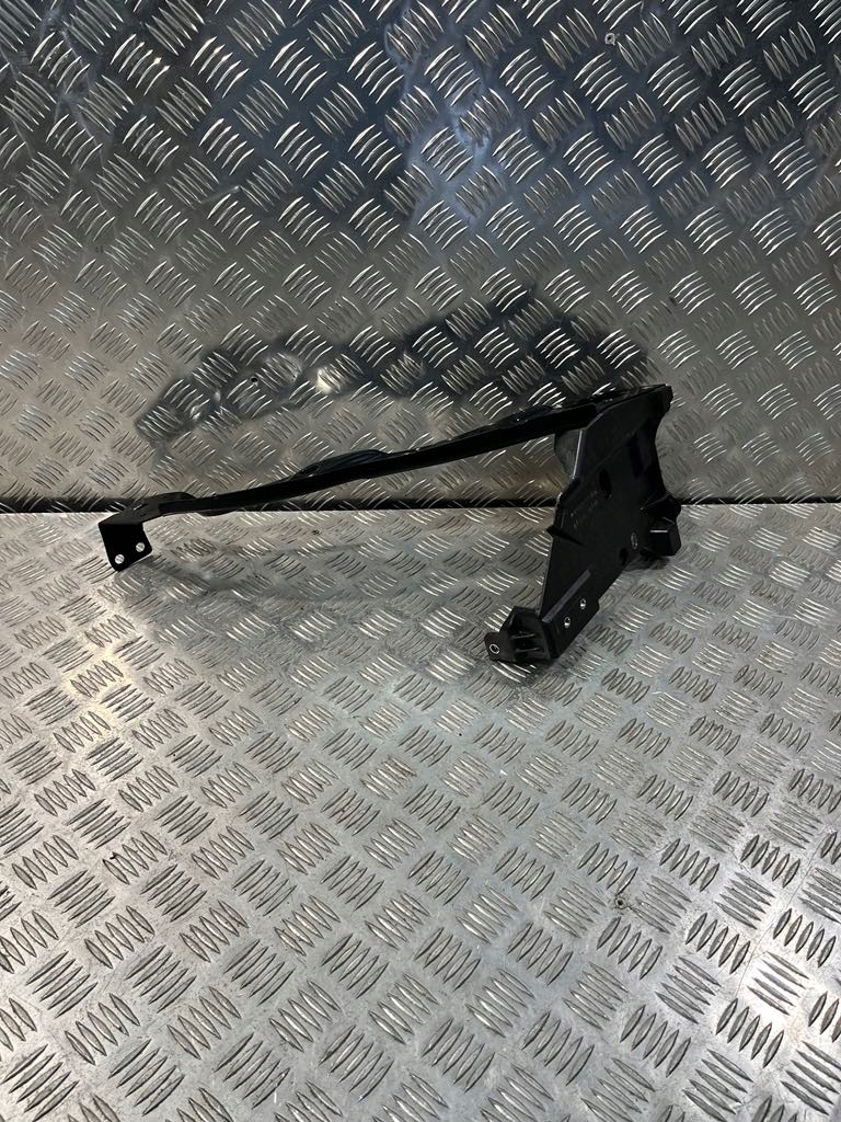 MERCEDES EKLASA W212 OKULAR LAMPY LEWY A2126200785 za 290.00PLN z Sieraków - Allegro - (16504856429)