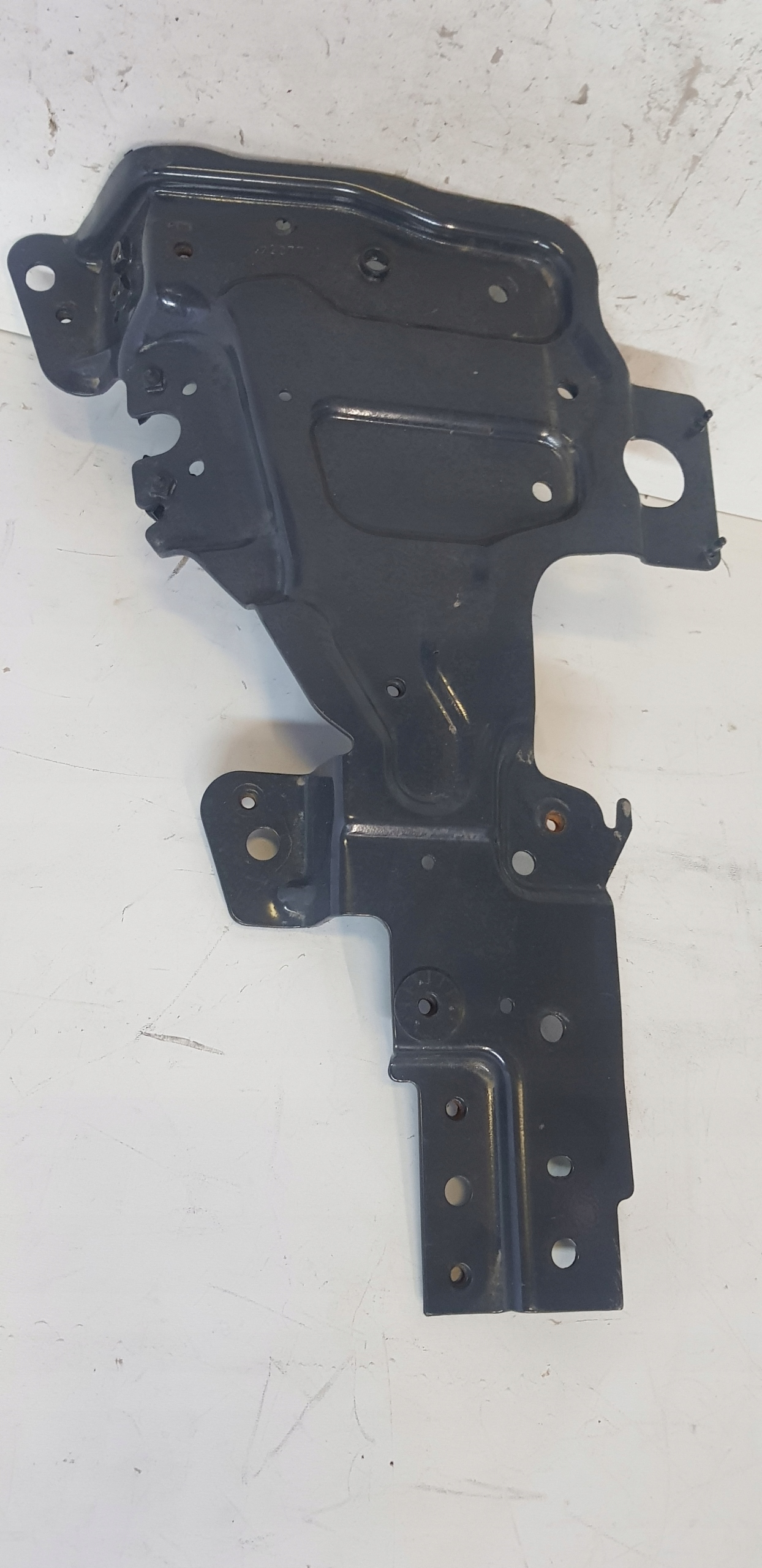 blacha mocowanie lampy grill volvo fh4 84228541 84228541 za 399 zł z ...